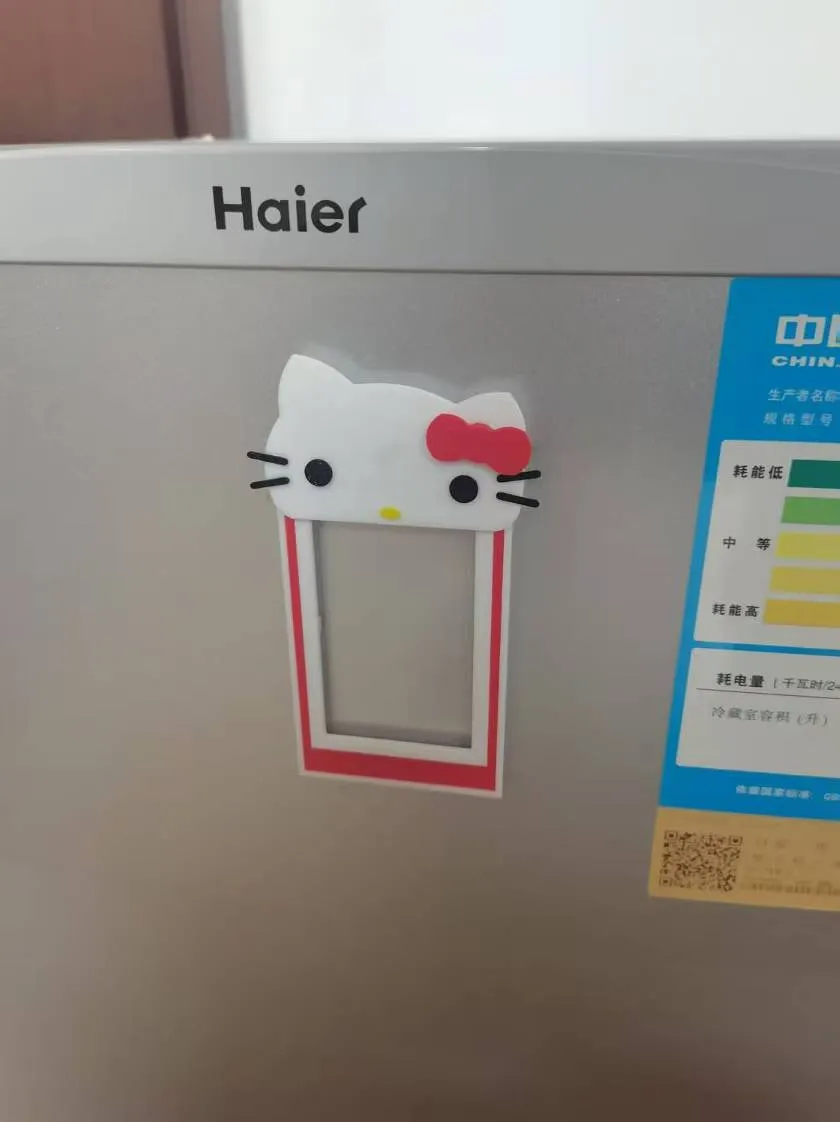 Imanes de nevera Polaroid (versión Hello Kitty) - Modelo de impresión ...