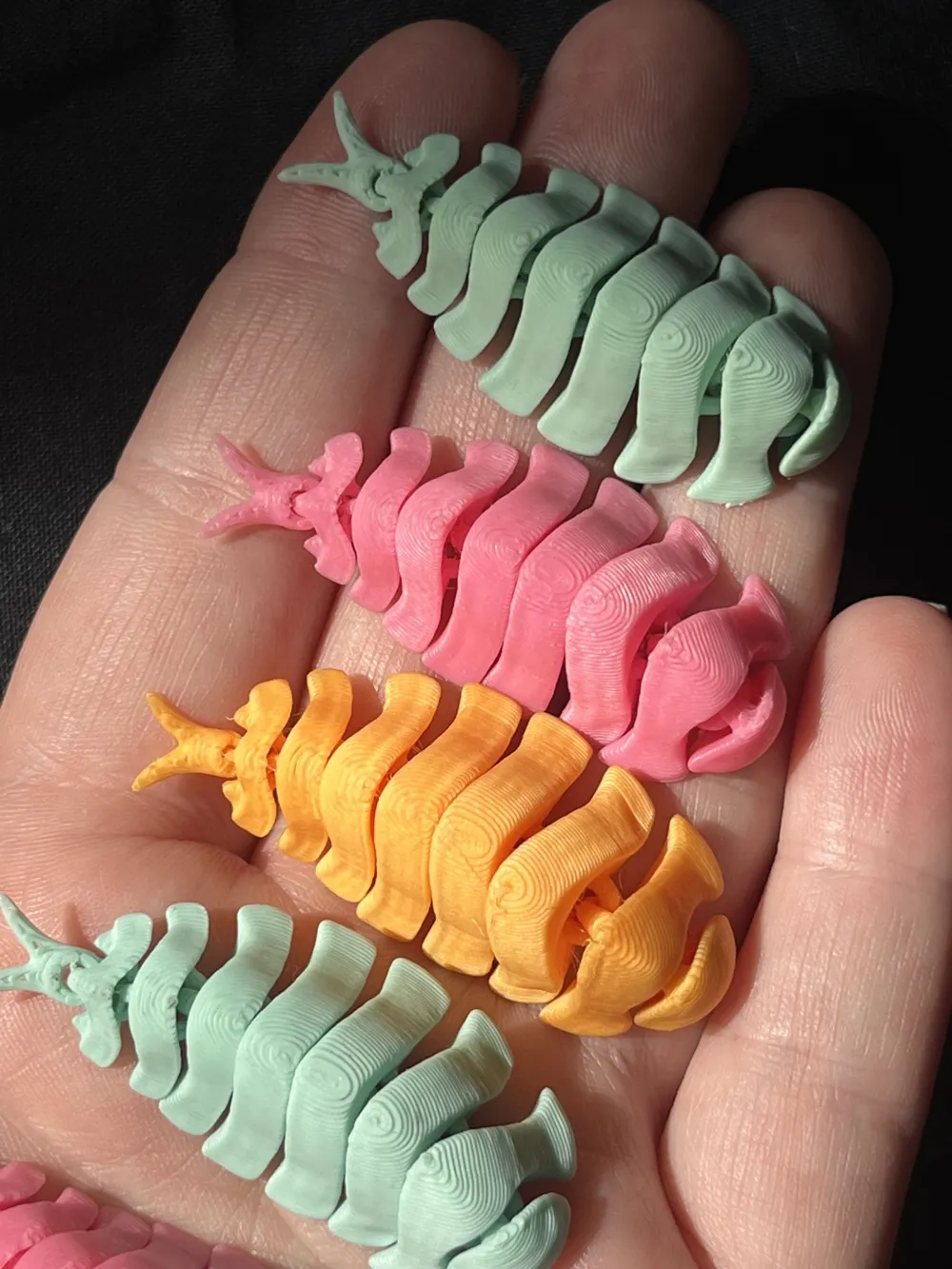 Articulated isopod toy - fidgety desk pet by aurumorea MakerWorld ...