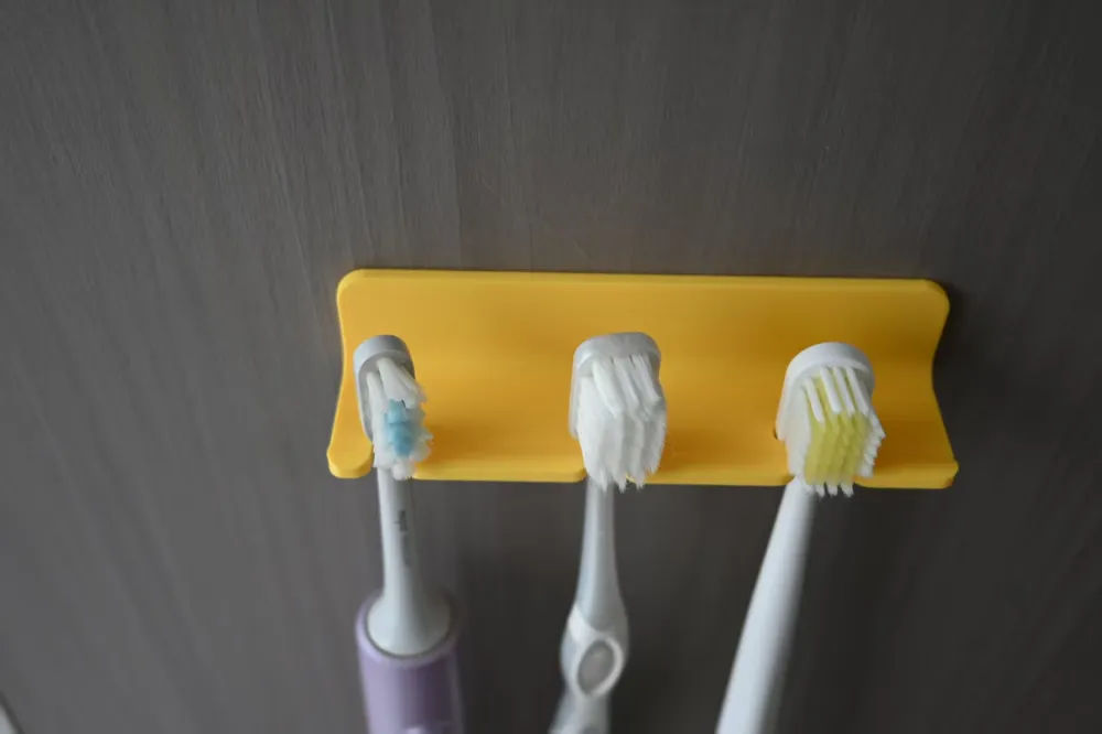Toothbrush Wall Mount by zhizhiMakerWorld: Download Free 3D Models