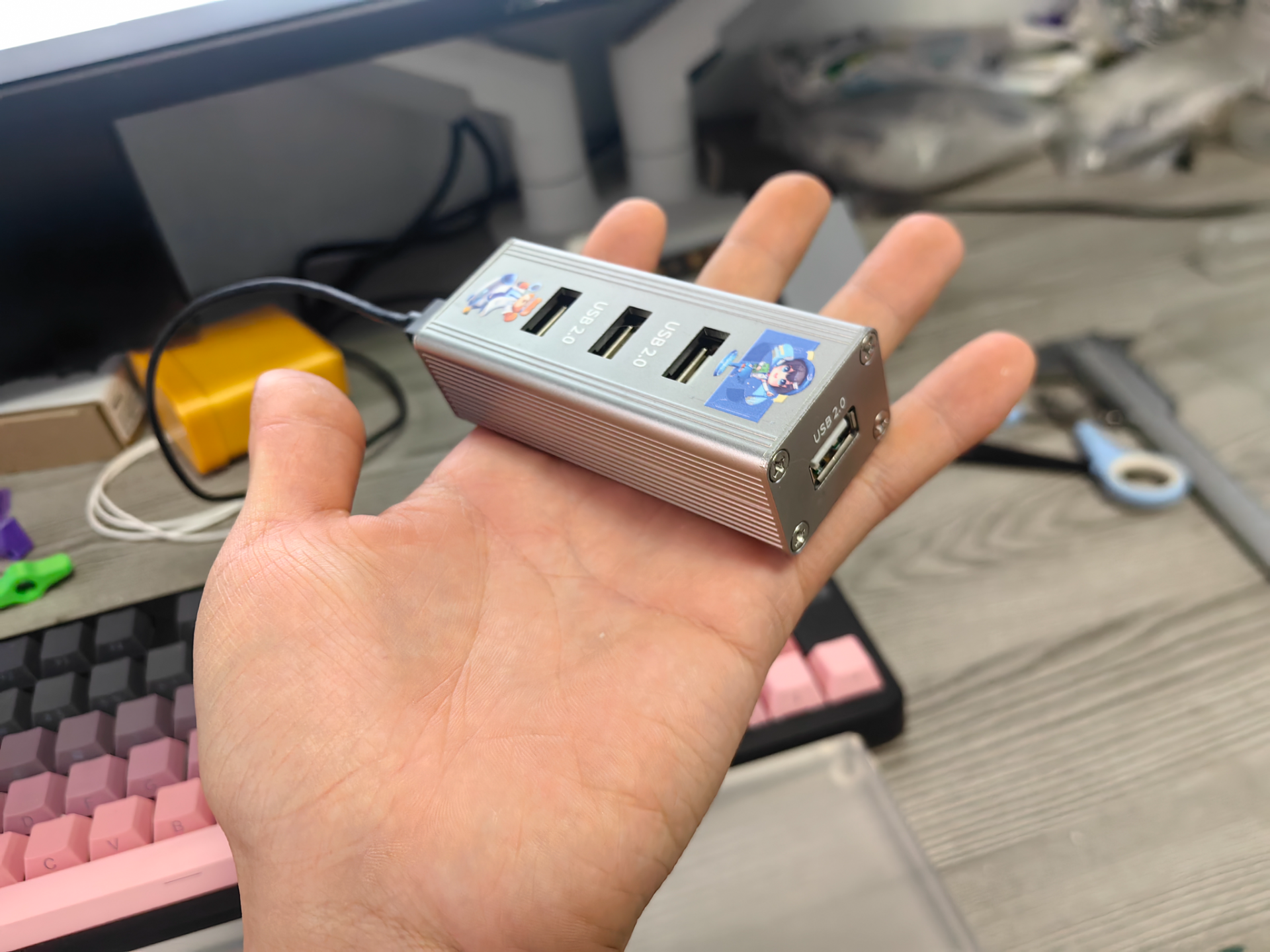 JLCPCB open-source USB 2.0 expansion dock enclosure by 明黄色小团雀 ...