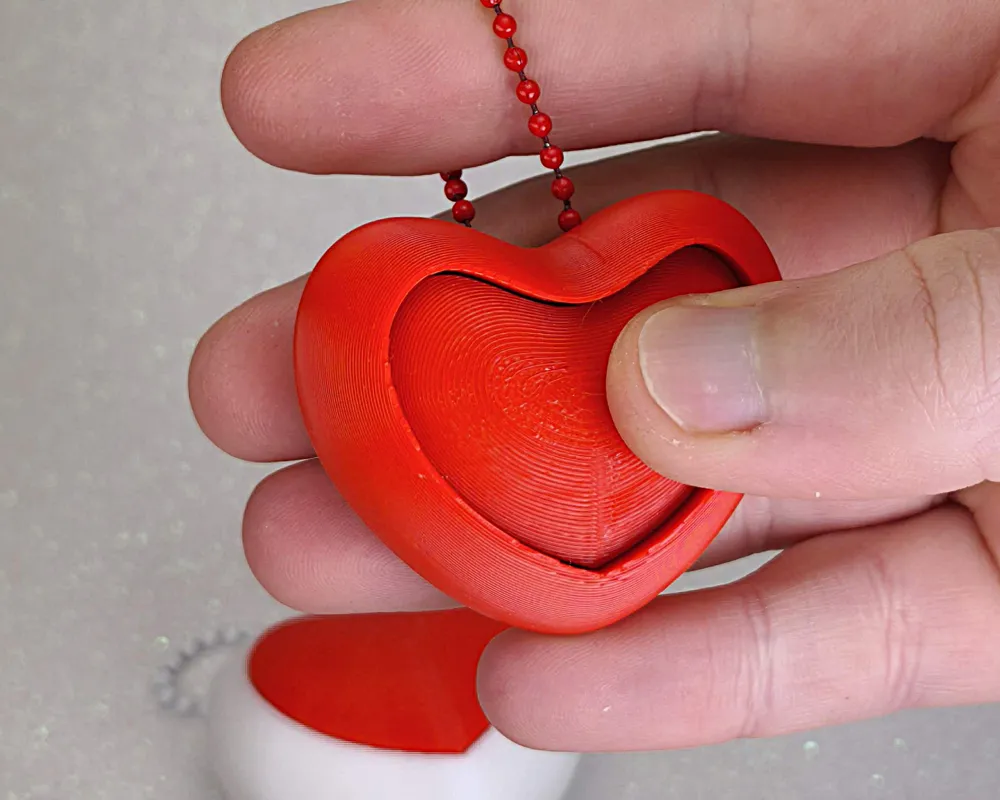 Valentine's Day Fidget Clicker - Heart Keychain - Free 3D Print Model ...