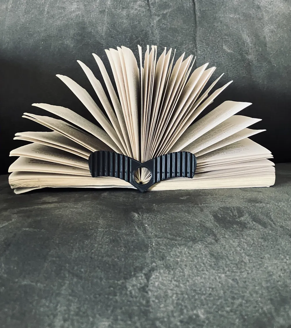 Simple Book Page Holder by savagebread - MakerWorld