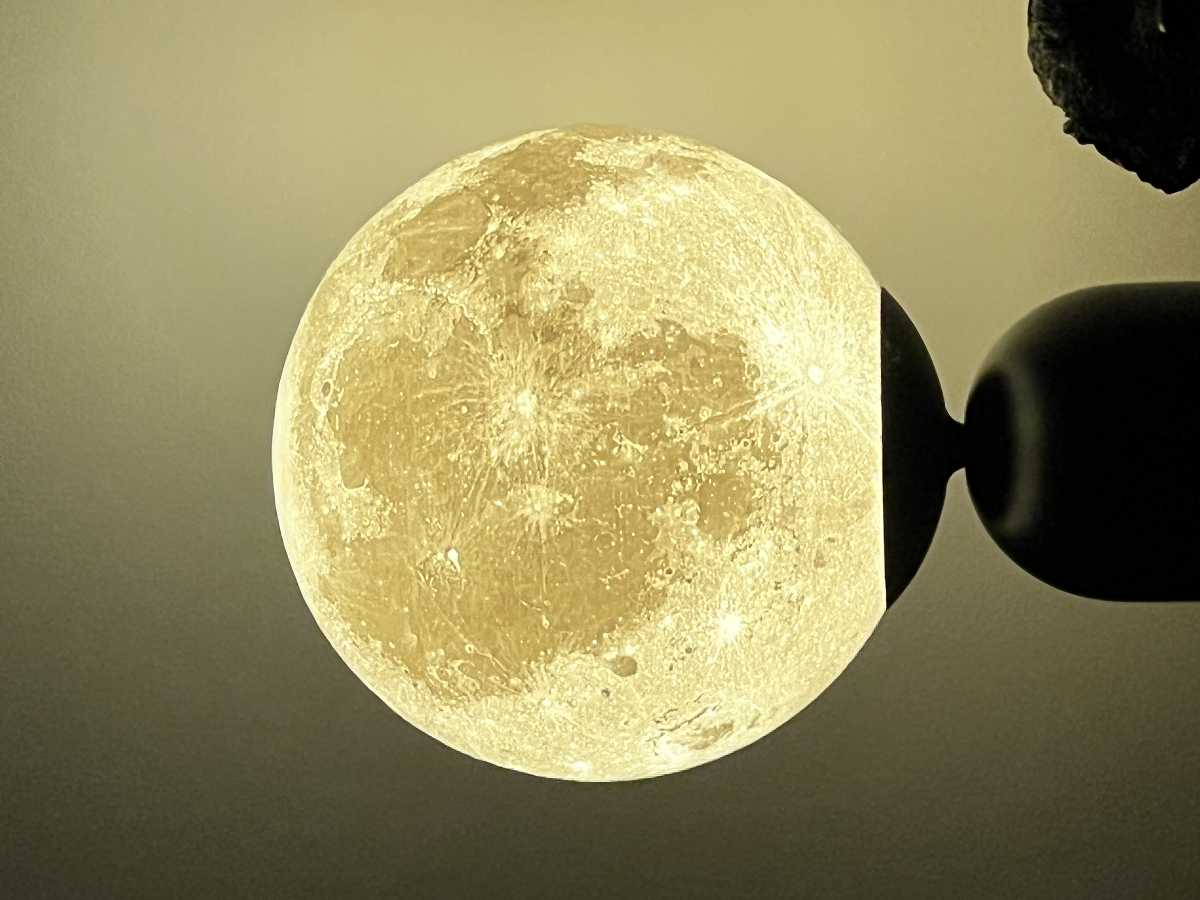 Lithophane Moon by Dimensional_WhiMakerWorld: Download Free 3D Models