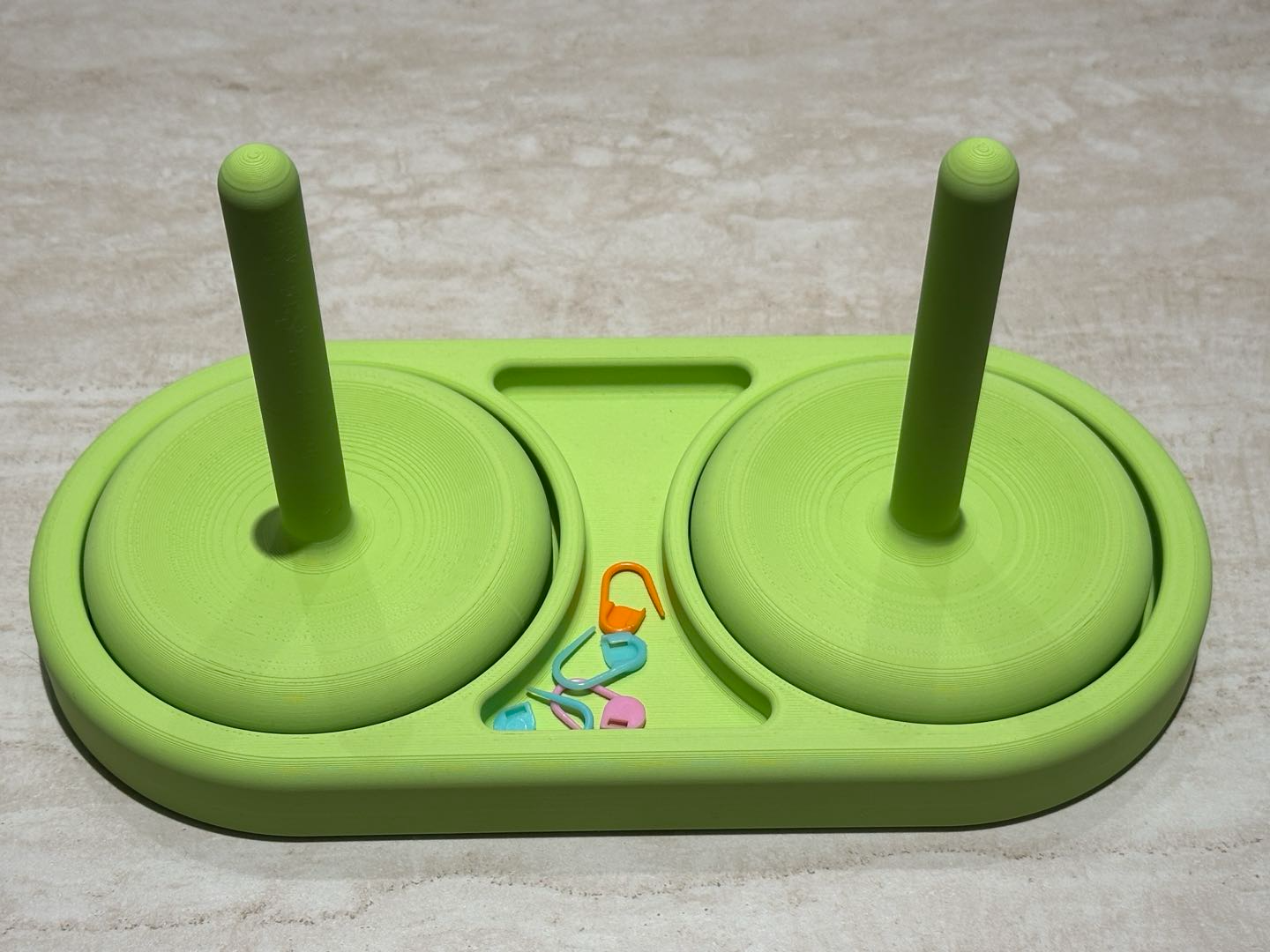 Dual spool yarn holder (double spool yarn holder) by Artrustee - MakerWorld