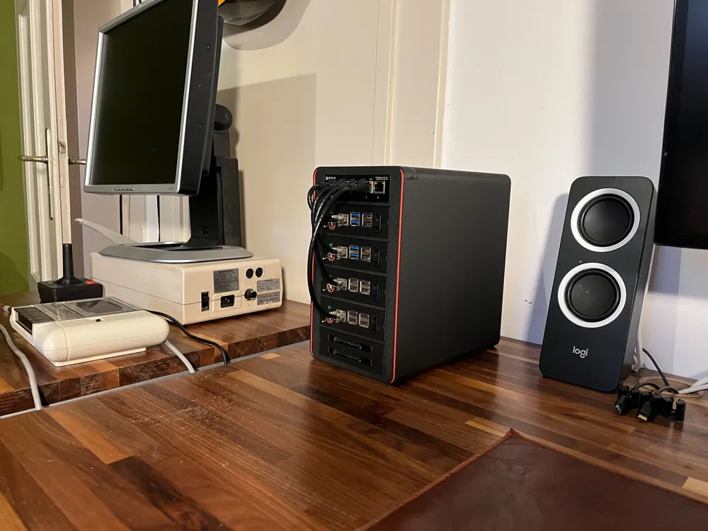Raspberry Pi 4-Node Cluster Case by PiotrChrMakerWorld: Download Free ...