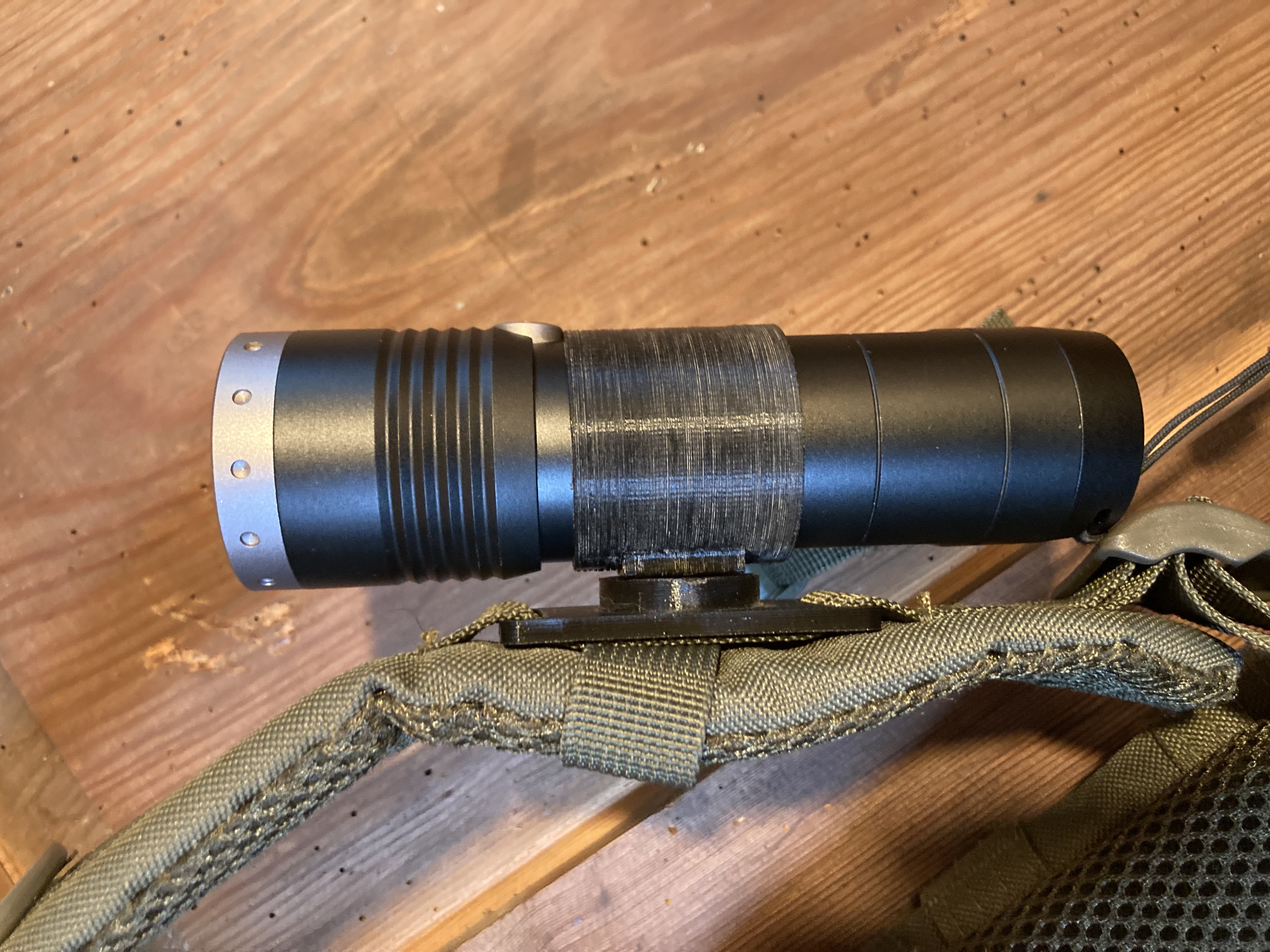 flashlight clip Molle by microgen MakerWorld: Download Free 3D Models