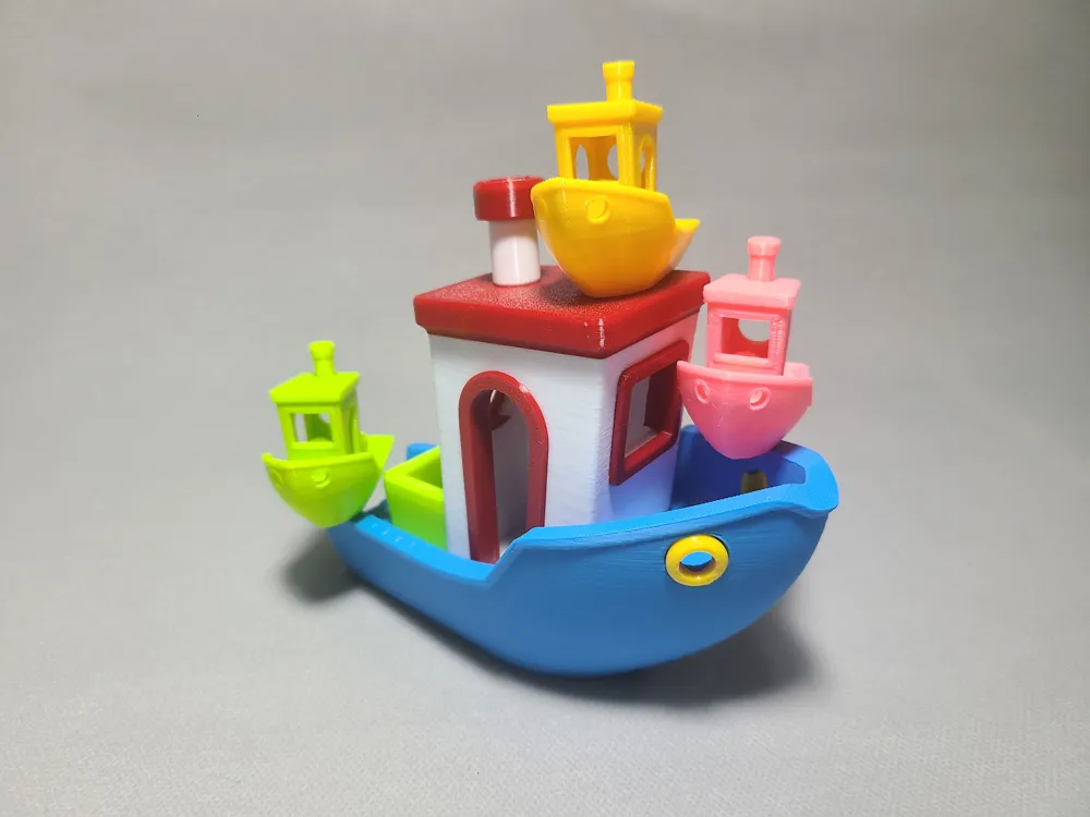 Large-scale snap-together "small" boat, multi-color printing, no AMS or ...