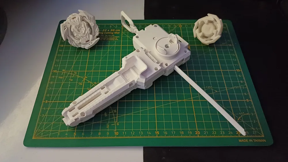 BEYBLADE X "CUSTOM" WINDER LAUNCHER by Ronie_CATI MakerWorld: Download ...