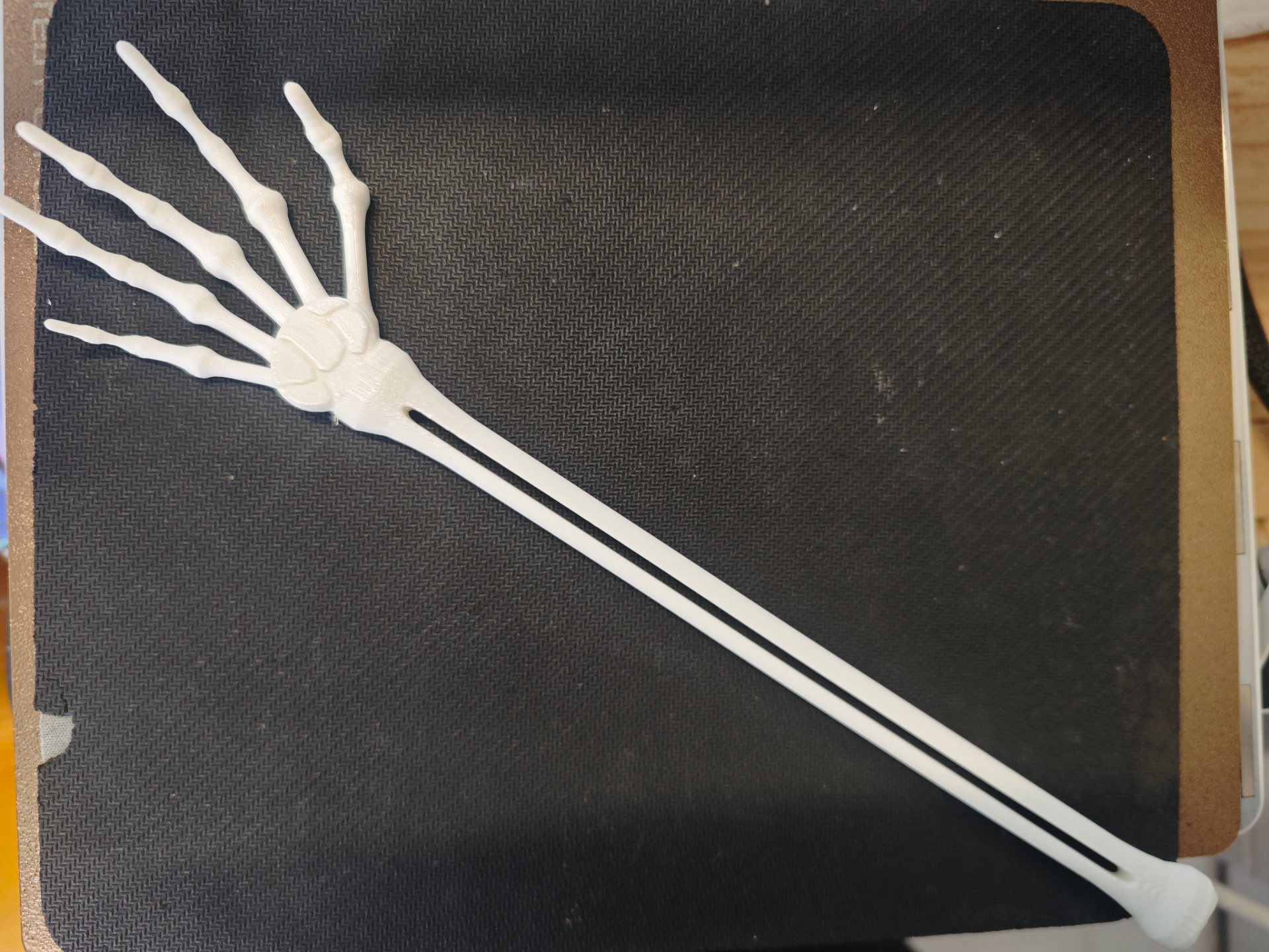 Skull Hand Scratcher by xiawa - MakerWorld