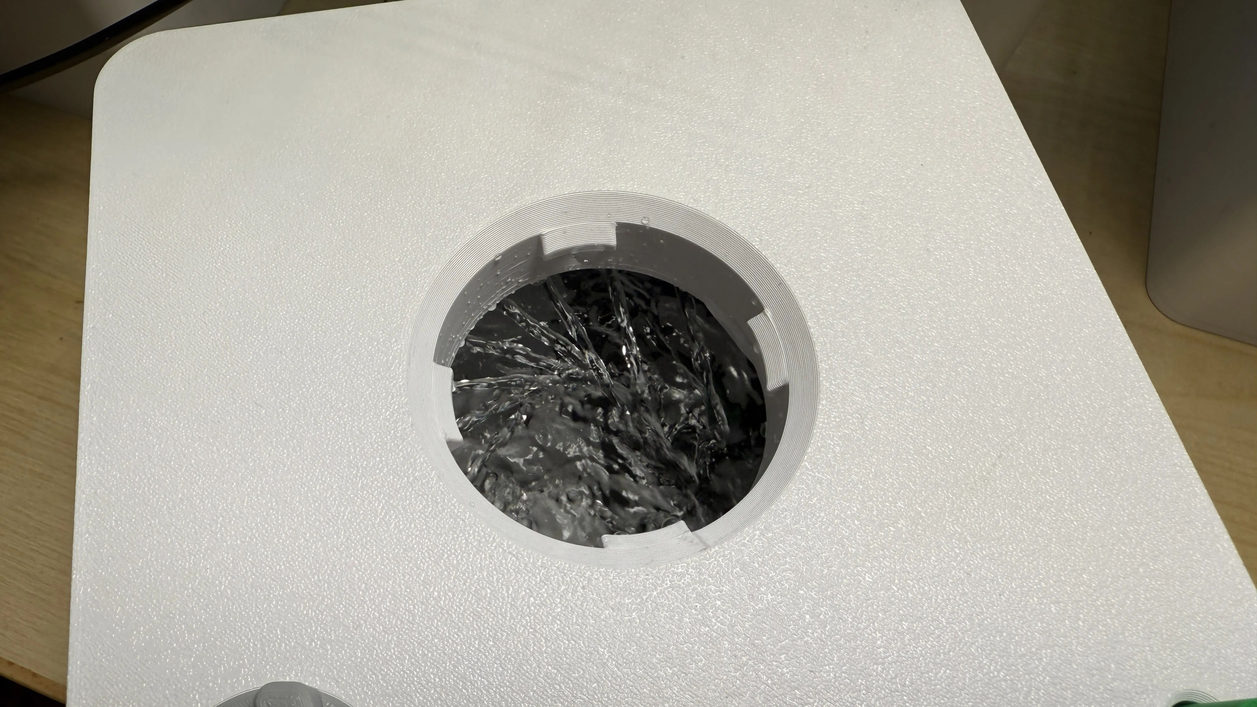 Hydroponic planter - Free 3D Print Model - MakerWorld