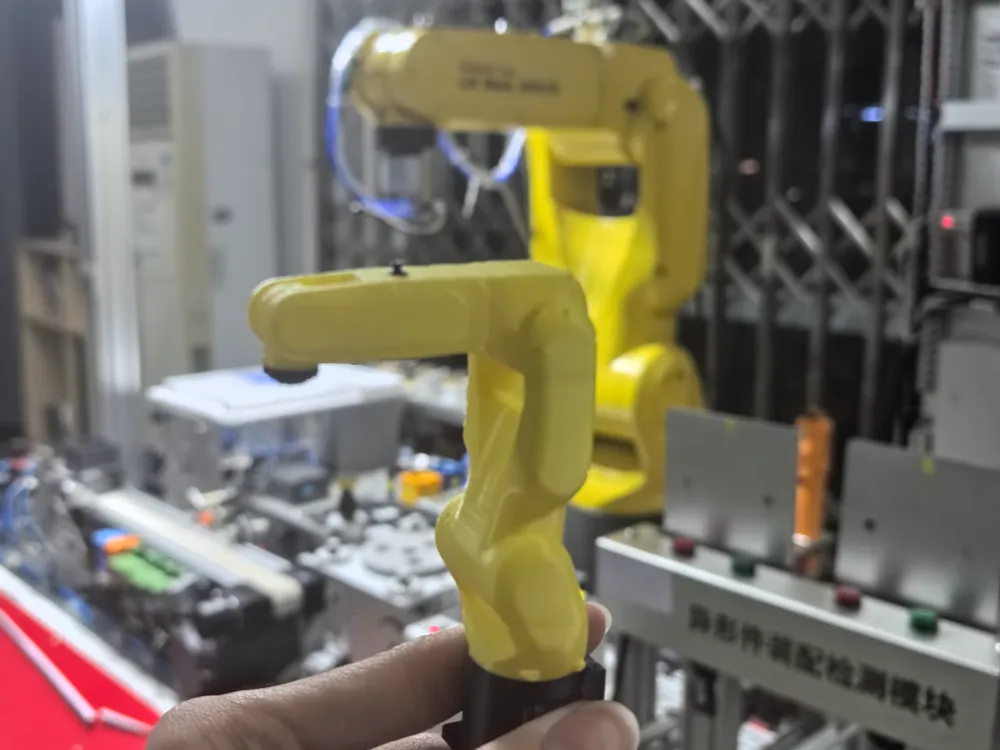 Fanuc LR Mate 200iD industrial robot by 亖葱MakerWorld: Download Free 3D ...