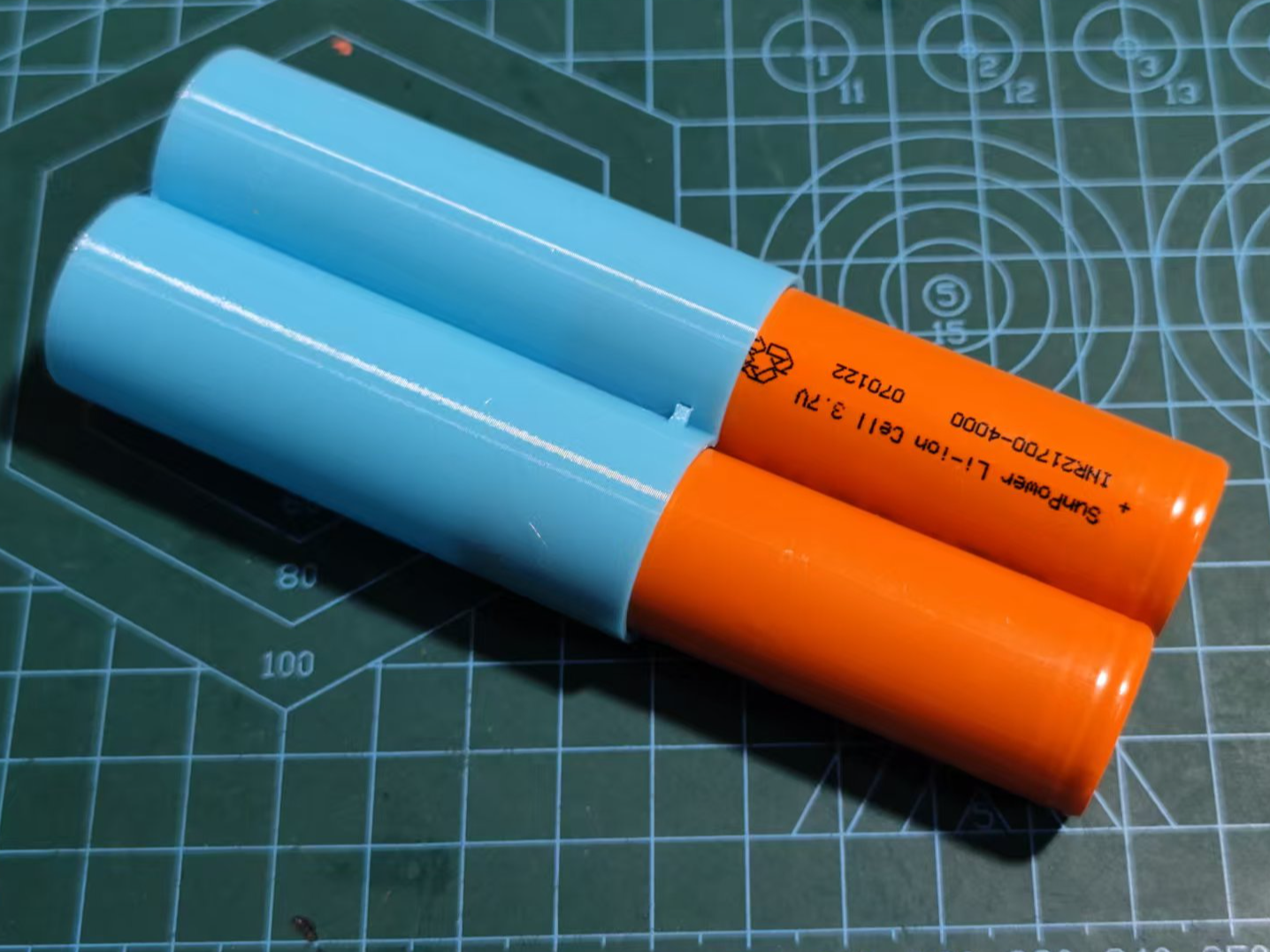 Portable Dual 21700 Battery Case by user_1731421182 MakerWorld: Download Free 3D Models