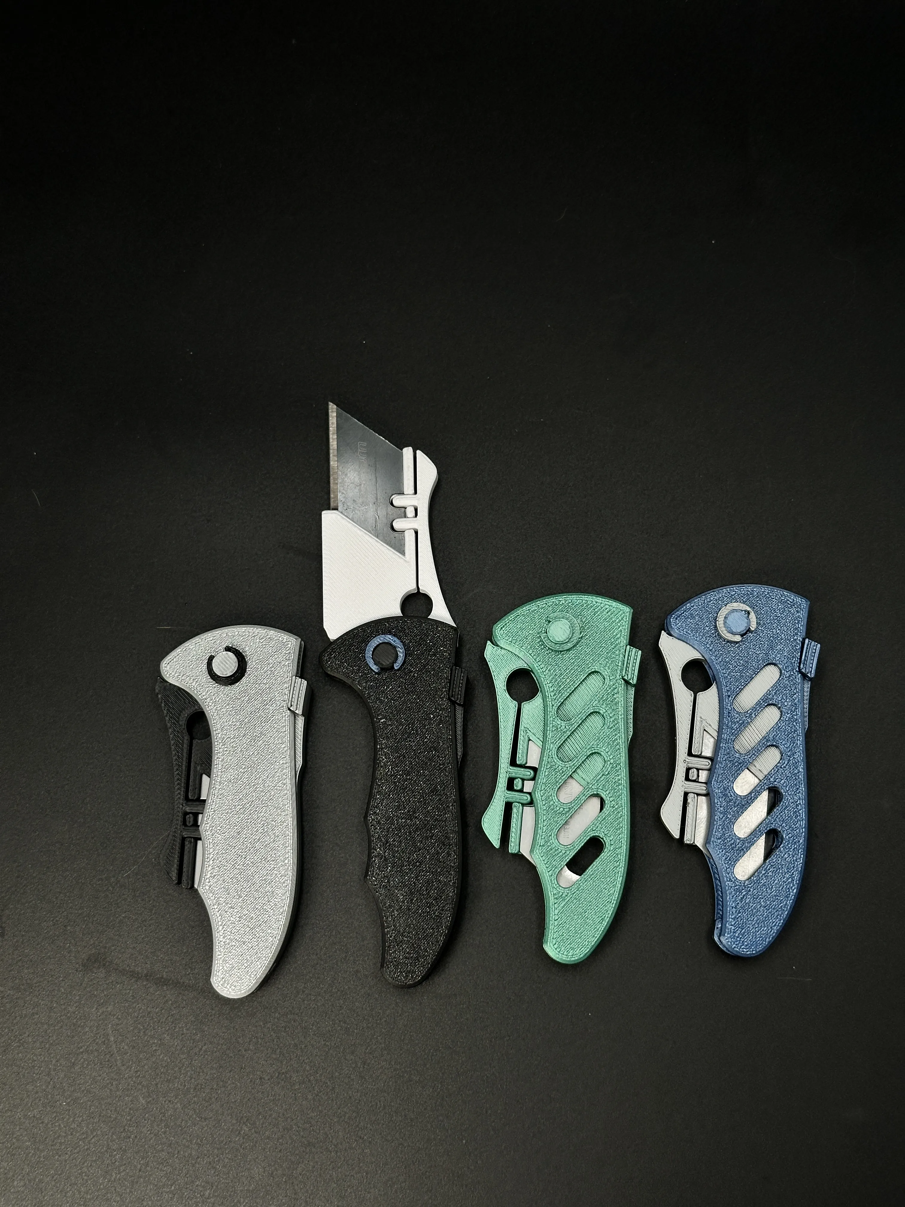 Fully 3D-Printed EDC Folding Utility Knife by Trent Studio MakerWorld: Download Free 3D Models