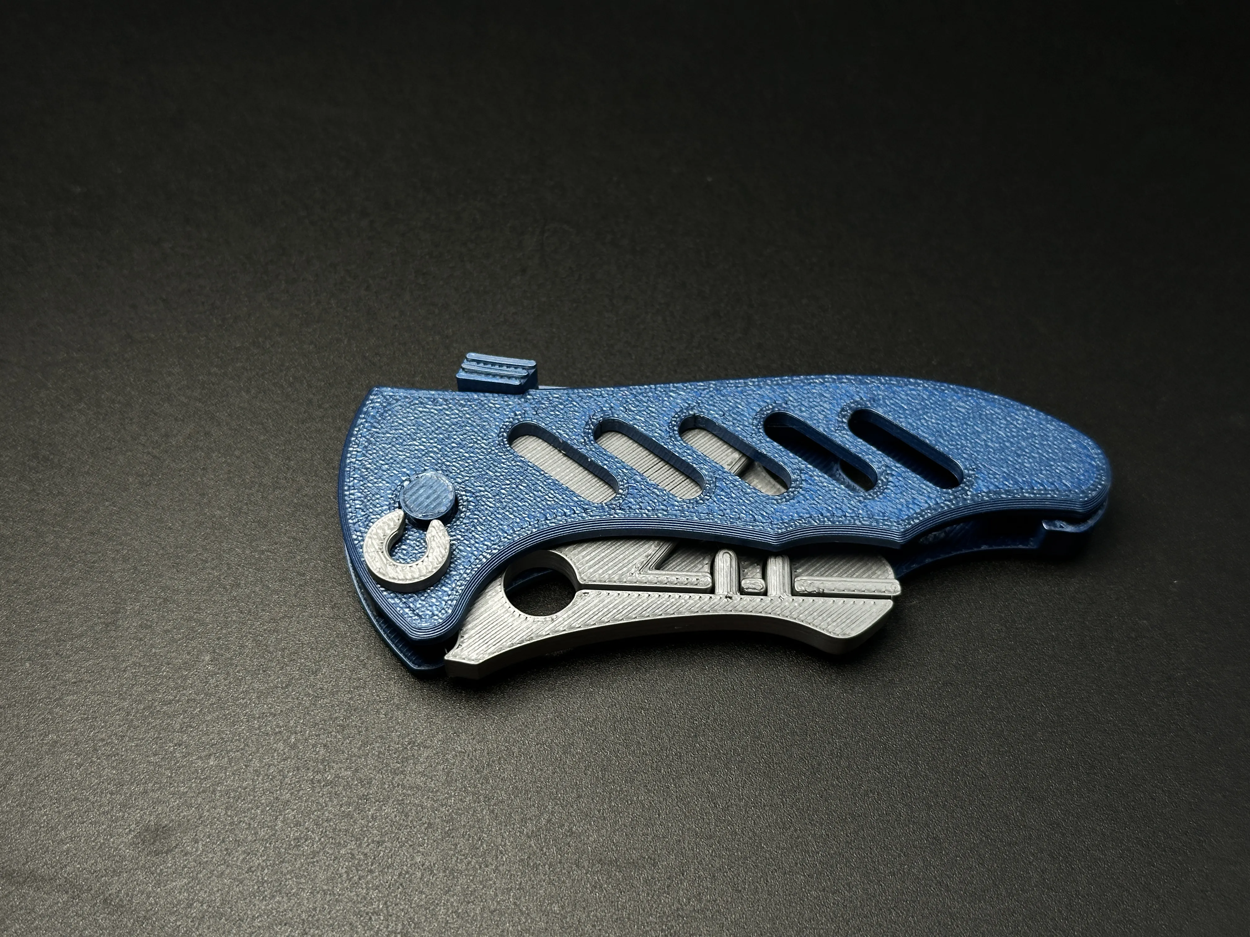Fully 3D-Printed EDC Folding Utility Knife by Trent Studio MakerWorld: Download Free 3D Models