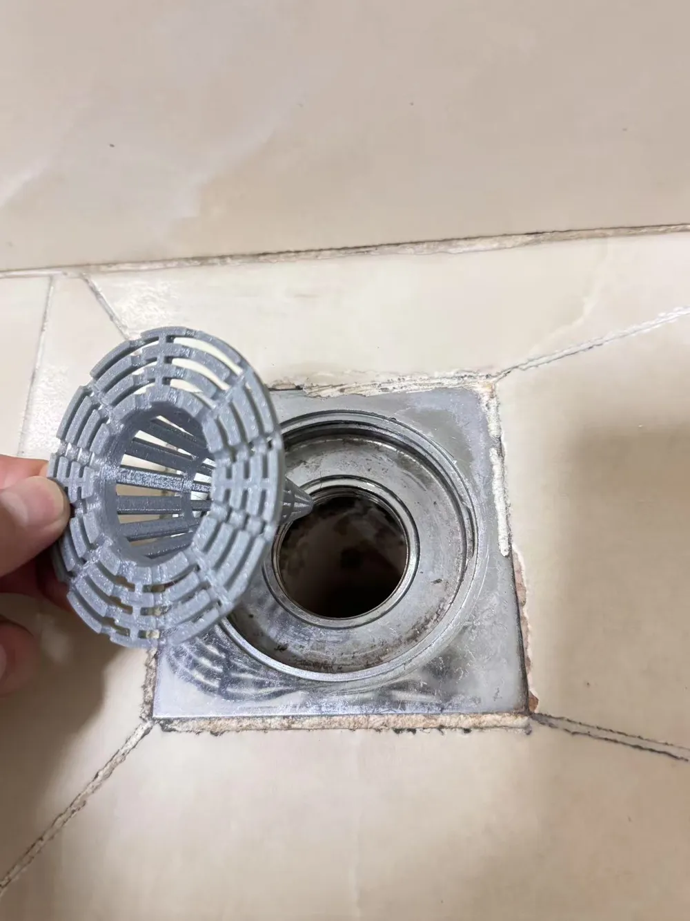 Universal bathroom floor drain by xixinMakerWorld: Download Free 3D Models
