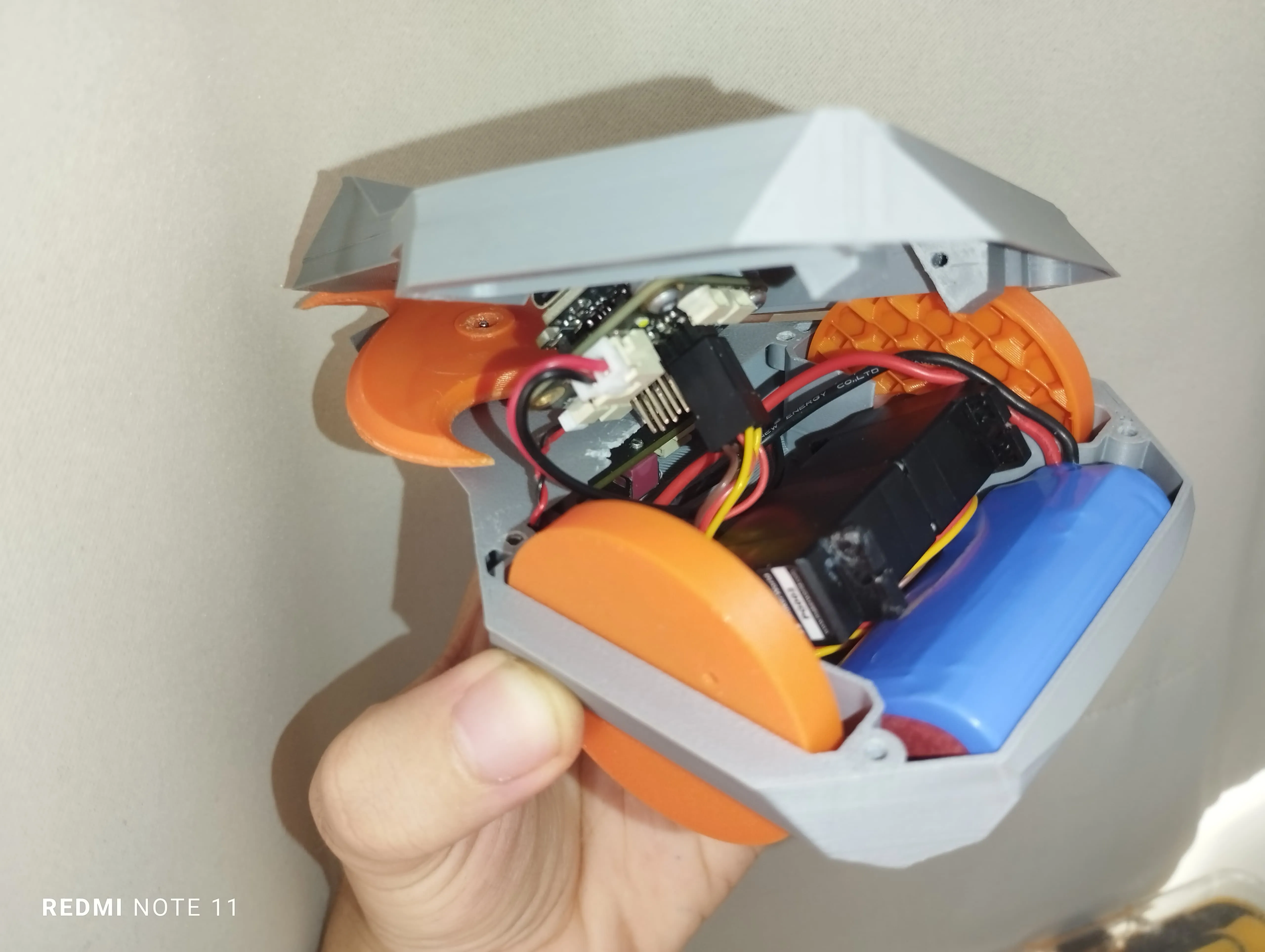 INTERCEPTOR Antweight Combat Robot for Cyberbrick by FADY MakerWorld: Download Free 3D Models