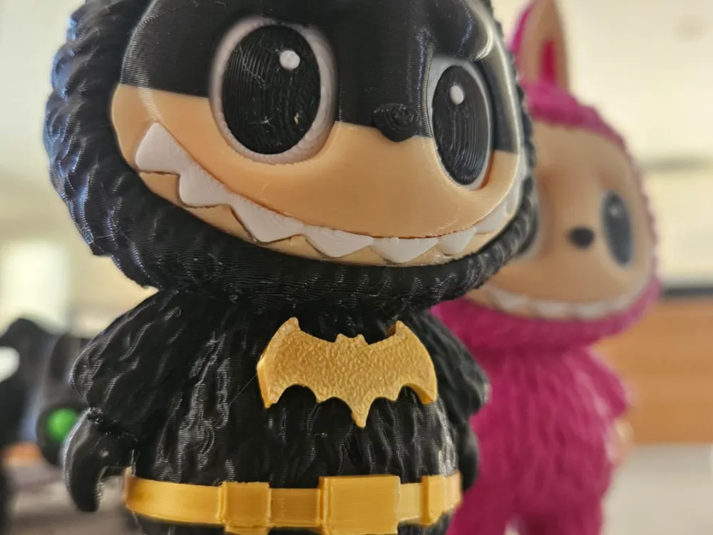 labubu batman Remezclado por luciorgt MakerWorld: Descarga Modelos 3D ...