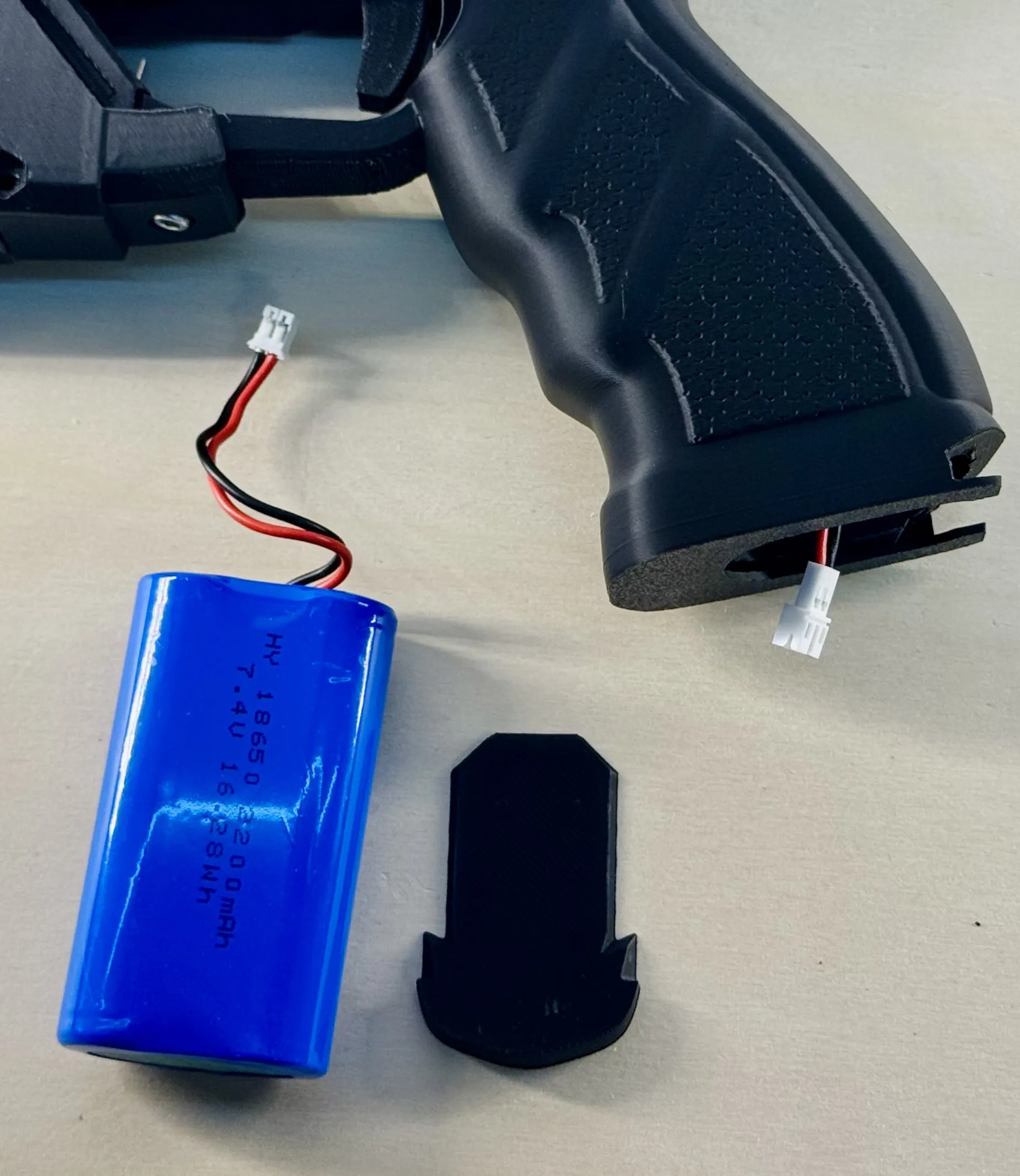 AquaPulse – Sci‑Fi Water Blaster - Free 3D Print Model - MakerWorld