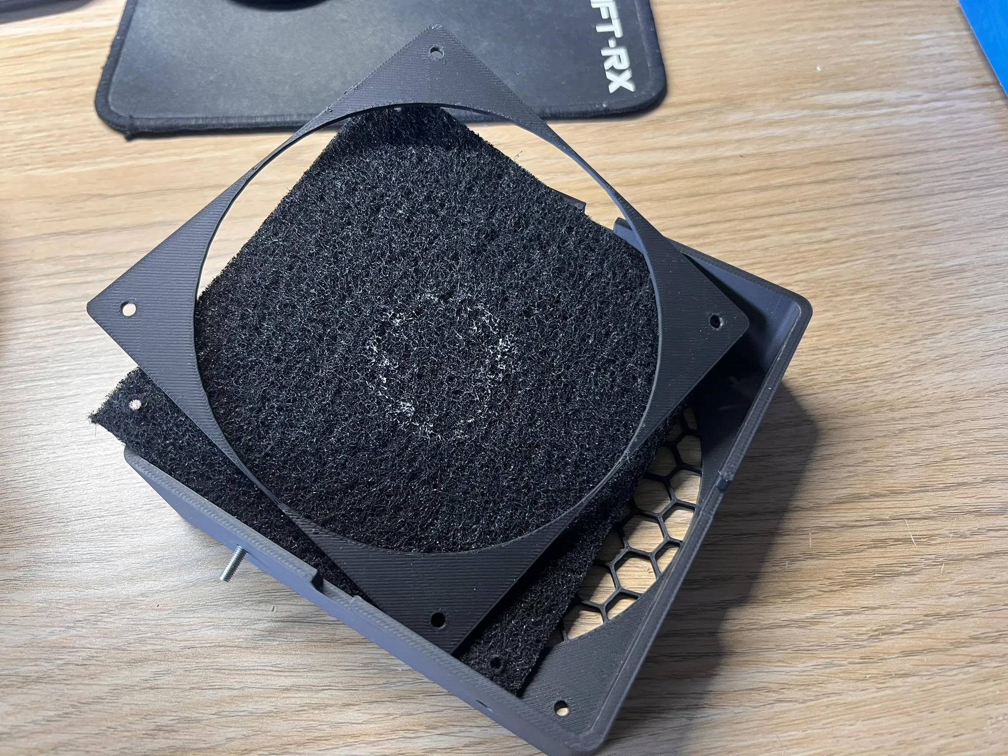 Compact USB-C Solder Fume Extractor by raffaello MakerWorld: Download ...