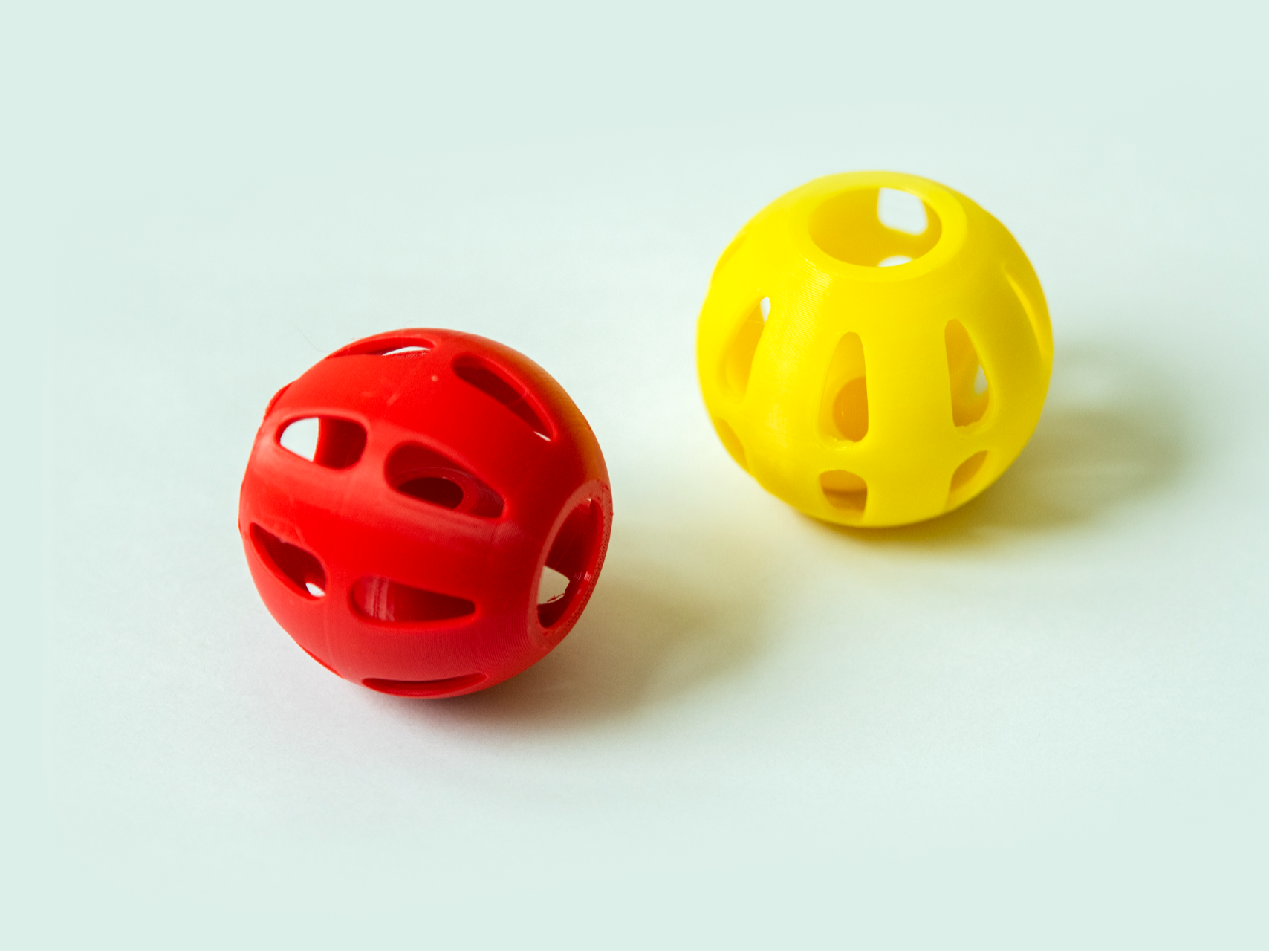 Pet toy, a multi-porous cat teaser ball with sound by 山上有木工坊 MakerWorld ...