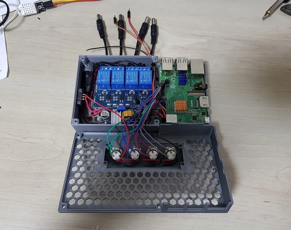 RPi 3B Case + Relays, Step Down and Buttons by Aviran MakerWorld ...