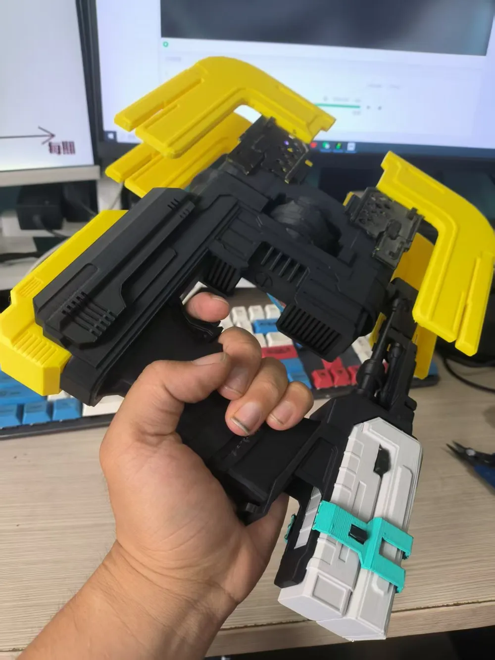 [Dead Space] Isaac Clarke's Iconic Weapon: The Plasma Cutter by ...