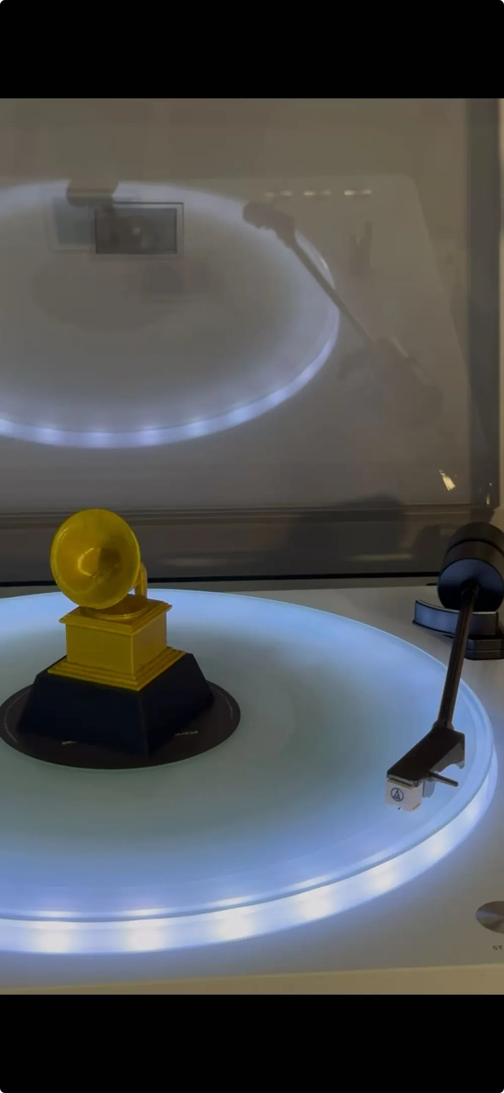 Grammy Award Turntable Decoration Remixed by taylover MakerWorld ...