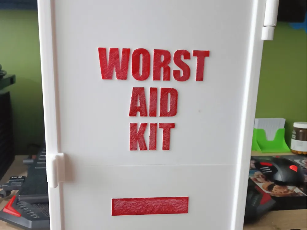 Worst Aid Kit by Plombir MakerWorld: Download Free 3D Models