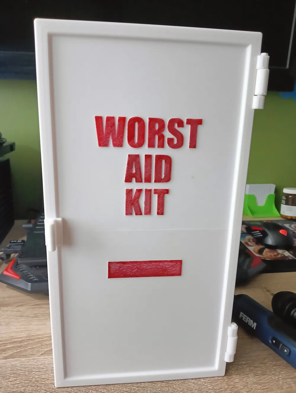Worst Aid Kit by Plombir MakerWorld: Download Free 3D Models