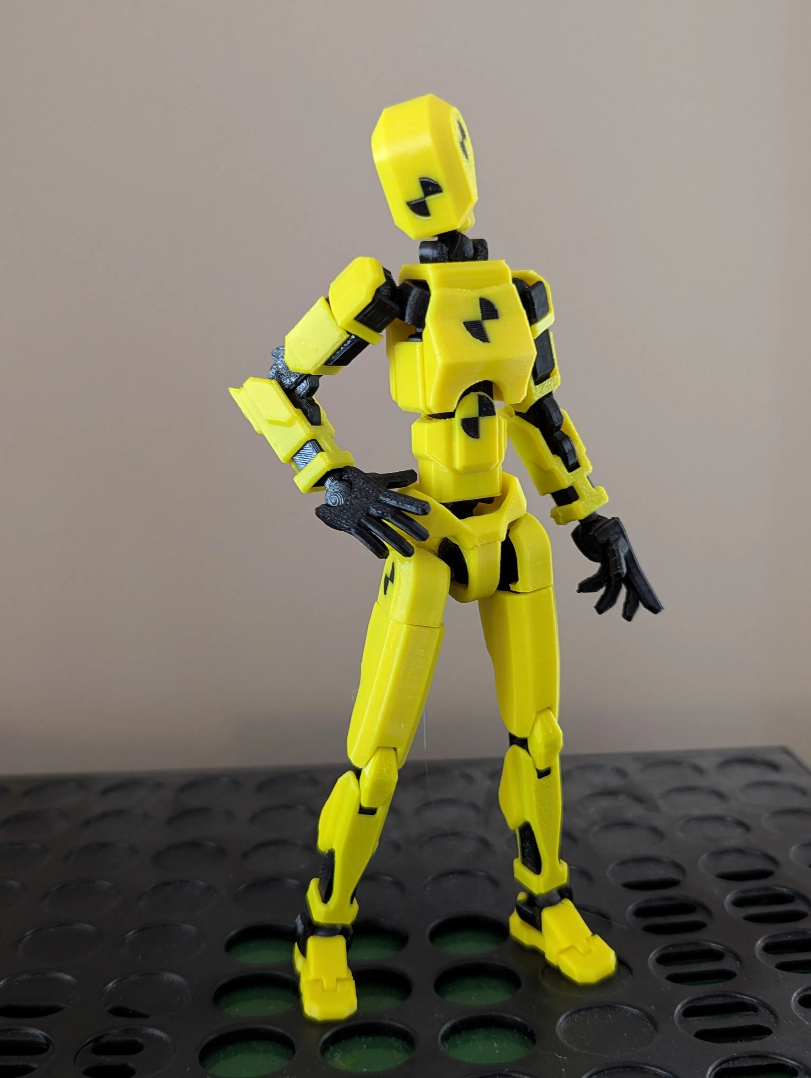 Female Crash Test Dummy 13 6" and original scale - Free 3D Print Model ...