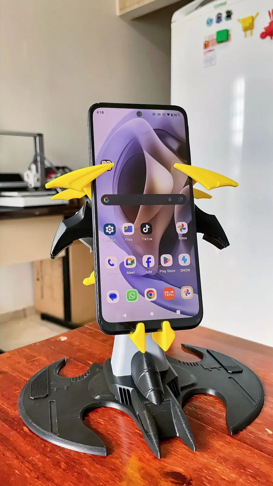 Bat Wings Phone Holder - Free 3D Print Model - MakerWorld