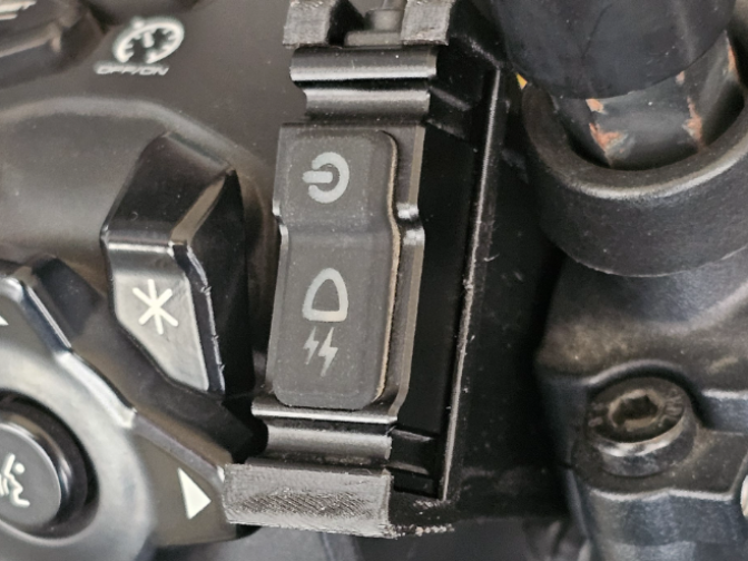 Chunfeng 800MT L7 Spotlight Switch Base by user_2222186656 MakerWorld ...