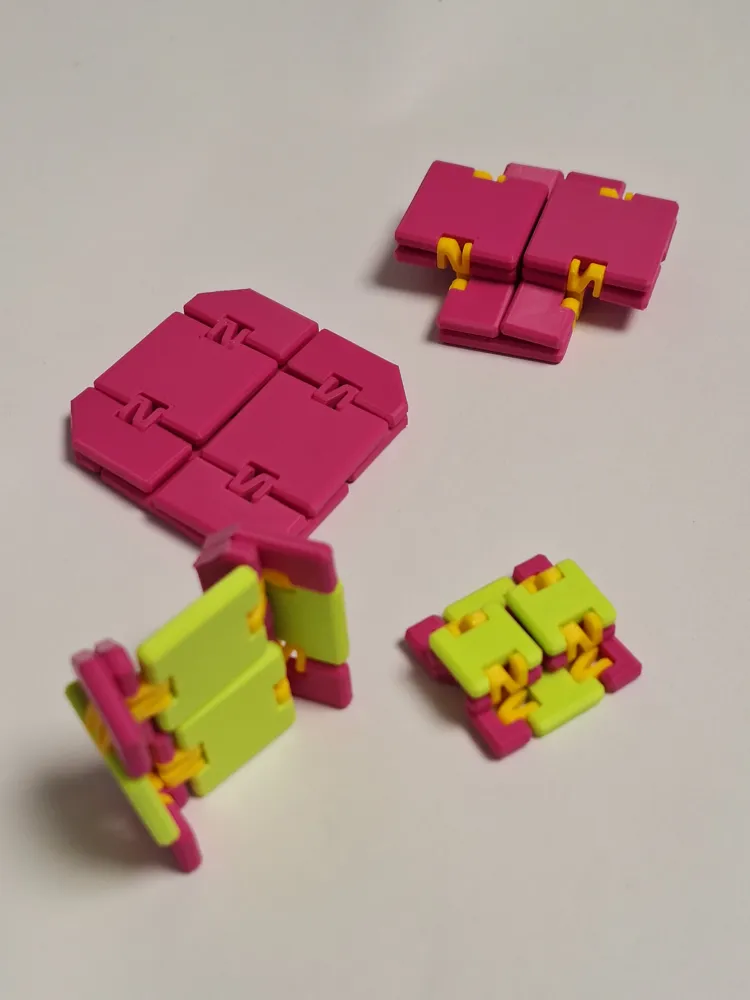 Flat pocket infinity fidget toy - Free 3D Print Model - MakerWorld