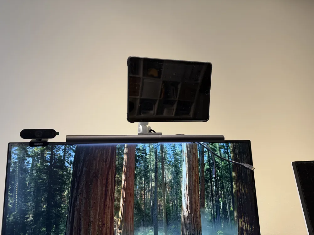 Portable Monitor/iPad Stand, VESA and MagSafe Compatible Remixed by ...