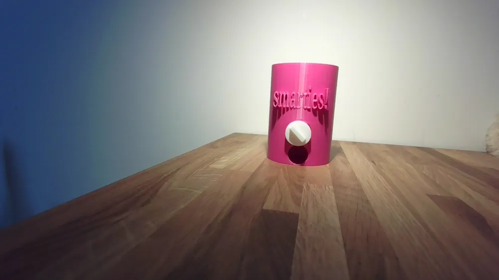 Smarties-Bonbondispenser von The Greek Geek MakerWorld: Kostenlose 3D ...