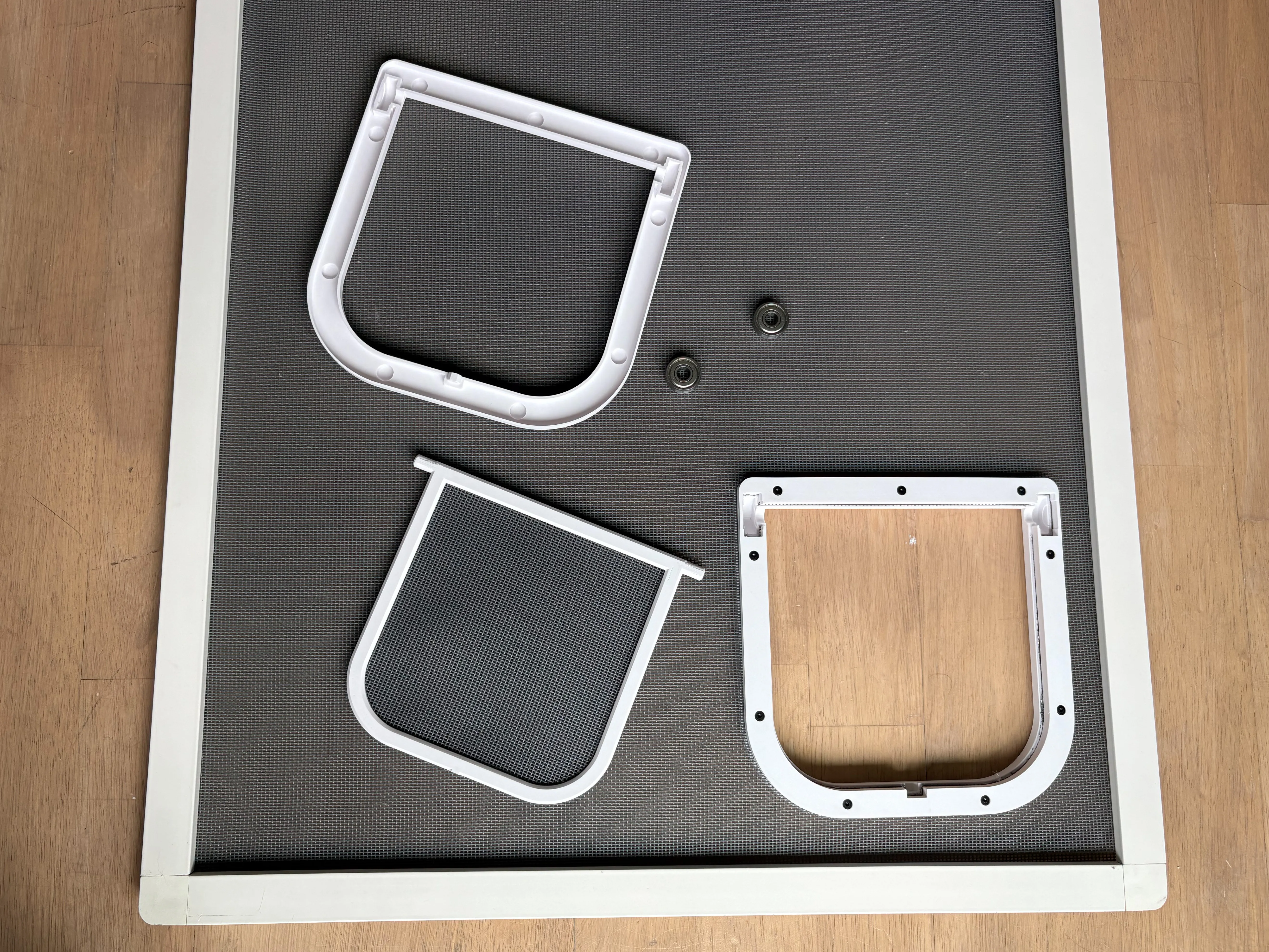 Cat flap for bug screen - Free 3D Print Model - MakerWorld