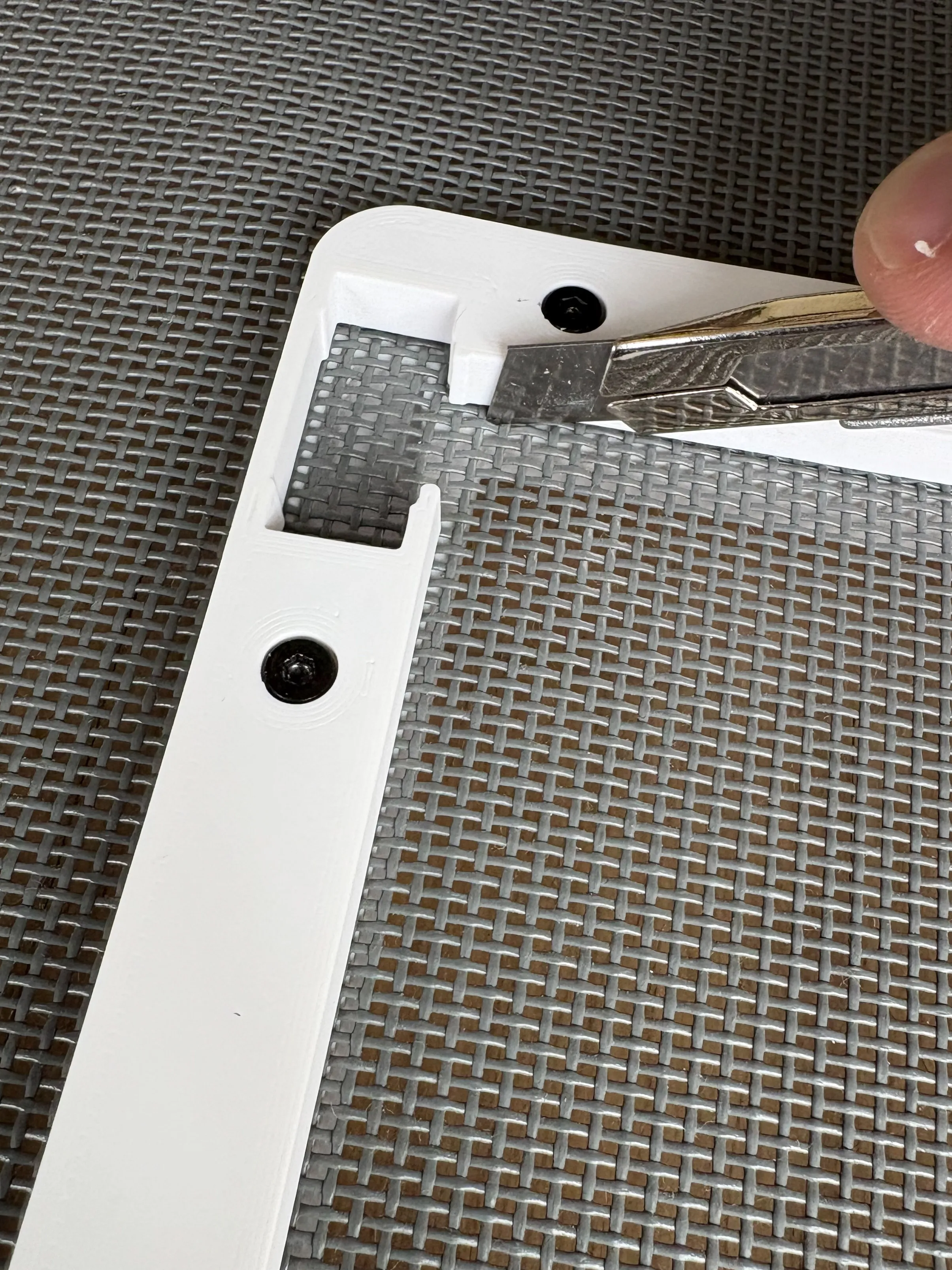 Cat flap for bug screen - Free 3D Print Model - MakerWorld