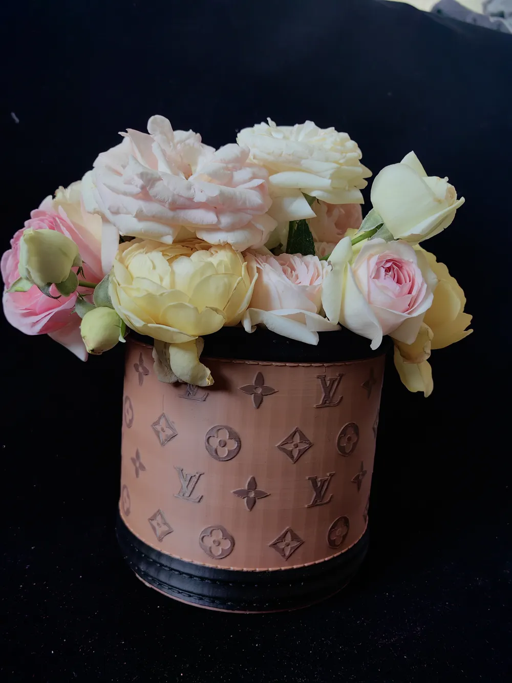 LV Embrace Bucket Vase (with stitch details) - Free 3D Print Model ...