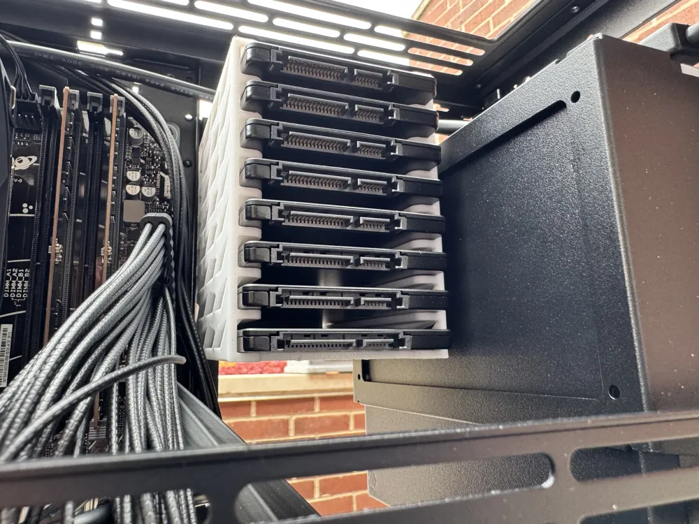 Ssd disk cage/caddy for 8 drives by rokicool MakerWorld: Download Free ...