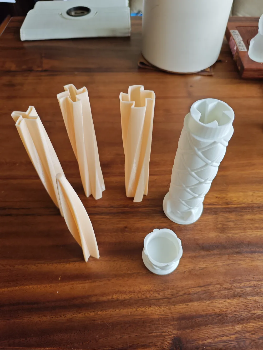 Spiral retractable sword, sword core, simple printing, well-adjusted ...