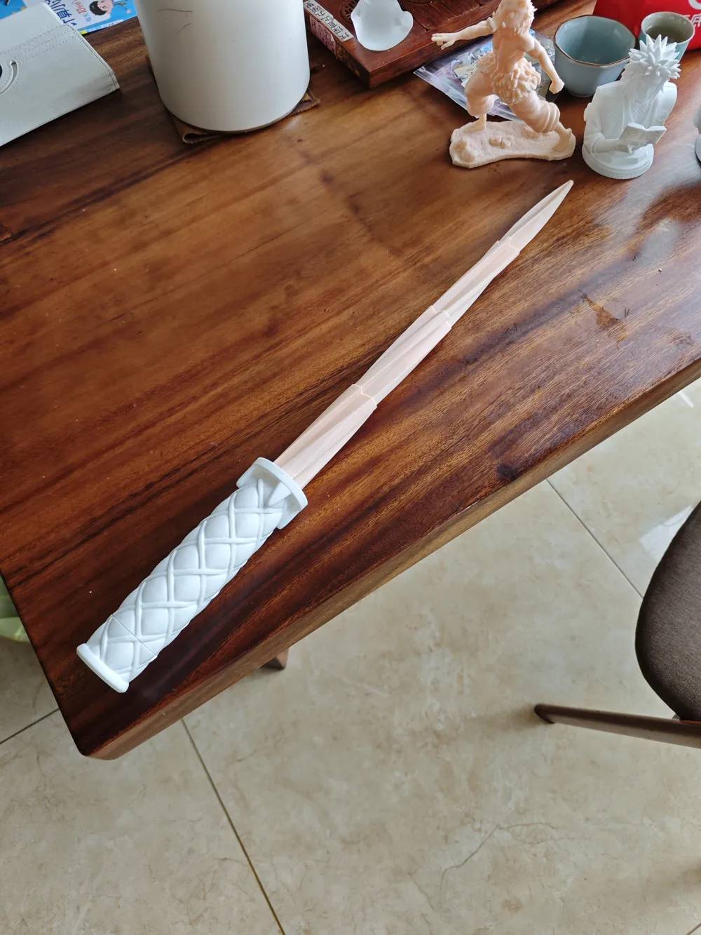 Spiral retractable sword, sword core, simple printing, well-adjusted ...