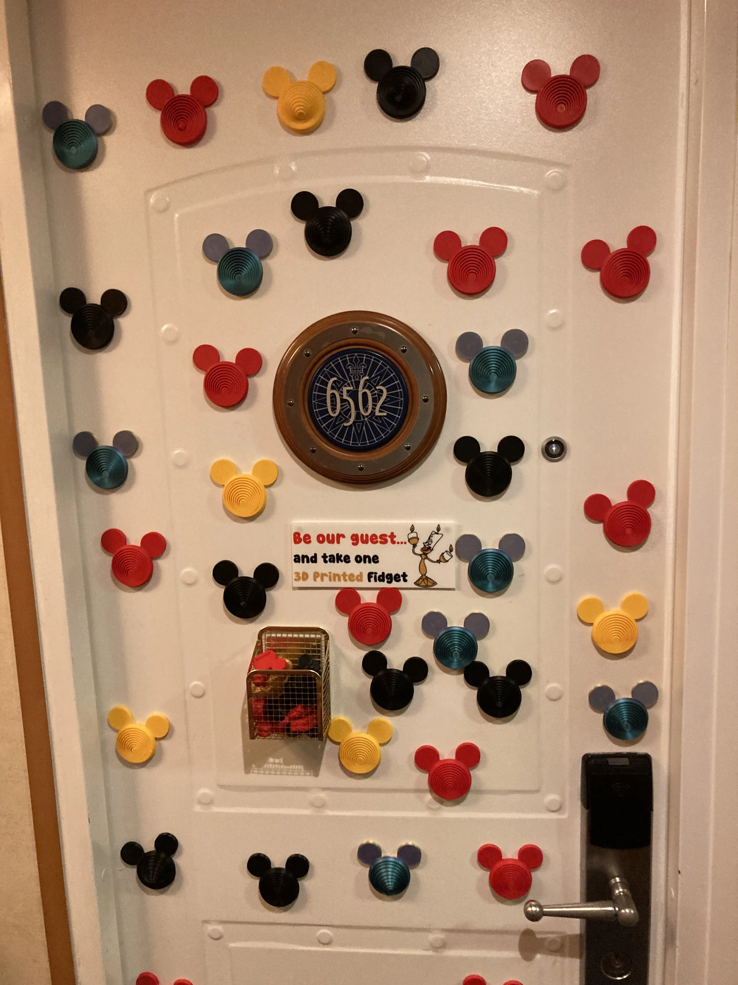 Magnetic Mickey Hexagon Fidget - Disney Pixie Dust by SpacedOut ...
