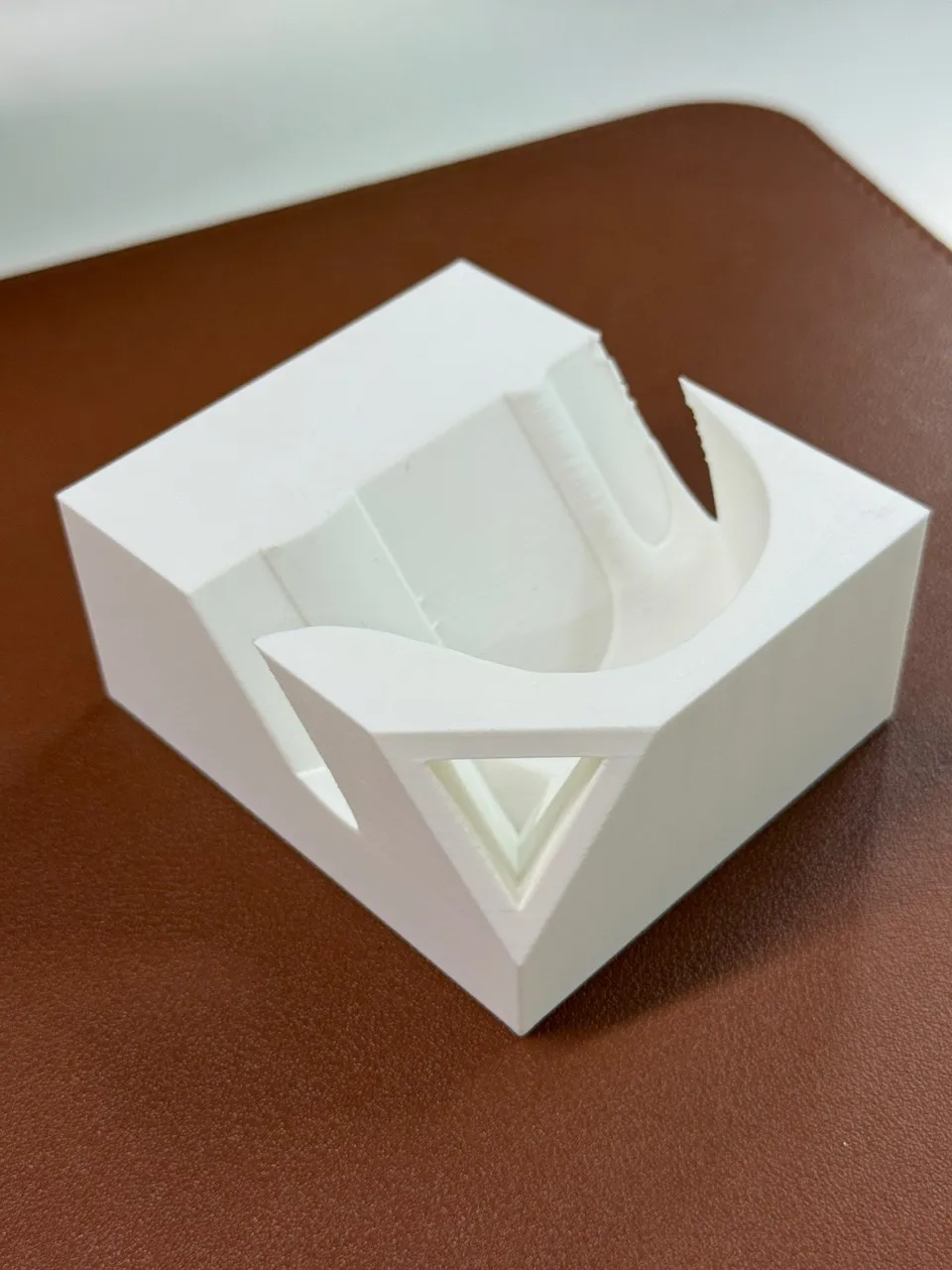 Logitech MX Master 3/3S Mouse Desktop Dock Stand by LJKUND MakerWorld ...