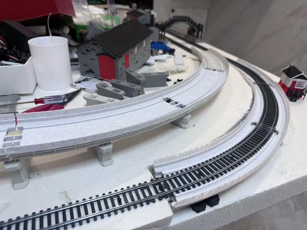 HO/OO scale train viaduct, compatible with various tracks including ...
