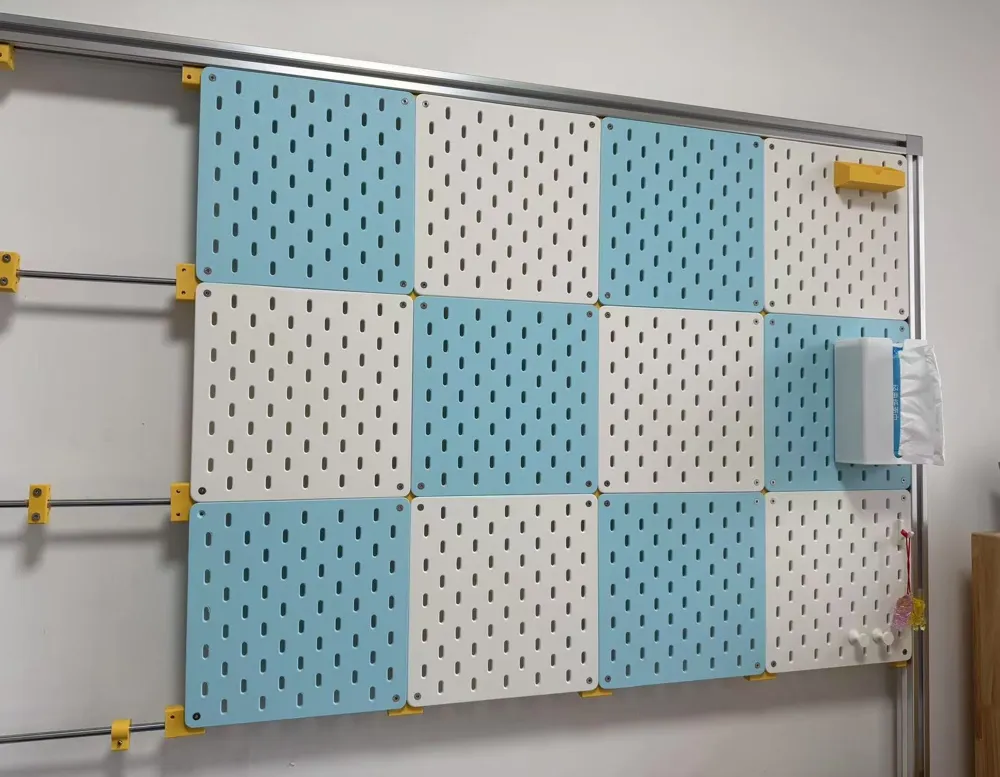Solución de instalación de panel perforado (perfiles de aluminio y ejes ...