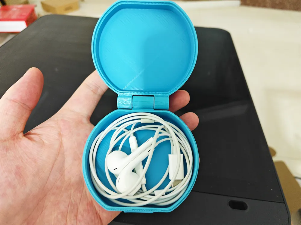 Print-in-Place Earbud Case (Tight Fit) by 土豆地呱 MakerWorld: Download ...