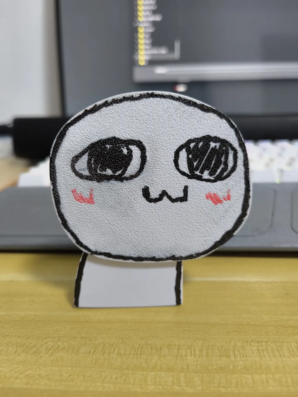 Articulated Emoticon (Turning Figure) - Free 3D Print Model - MakerWorld