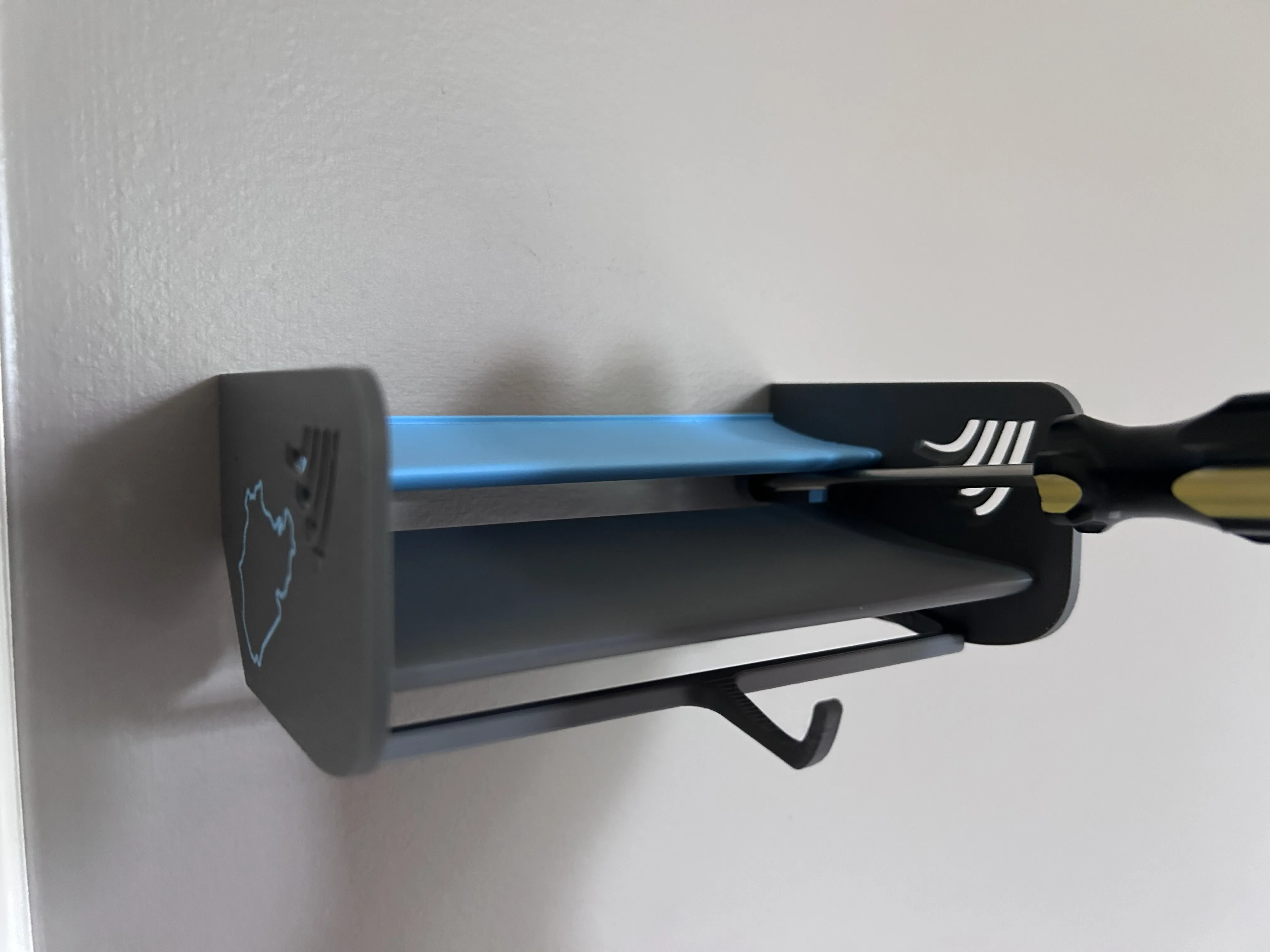 F1 DRS Key Hanger - Free 3D Print Model - MakerWorld
