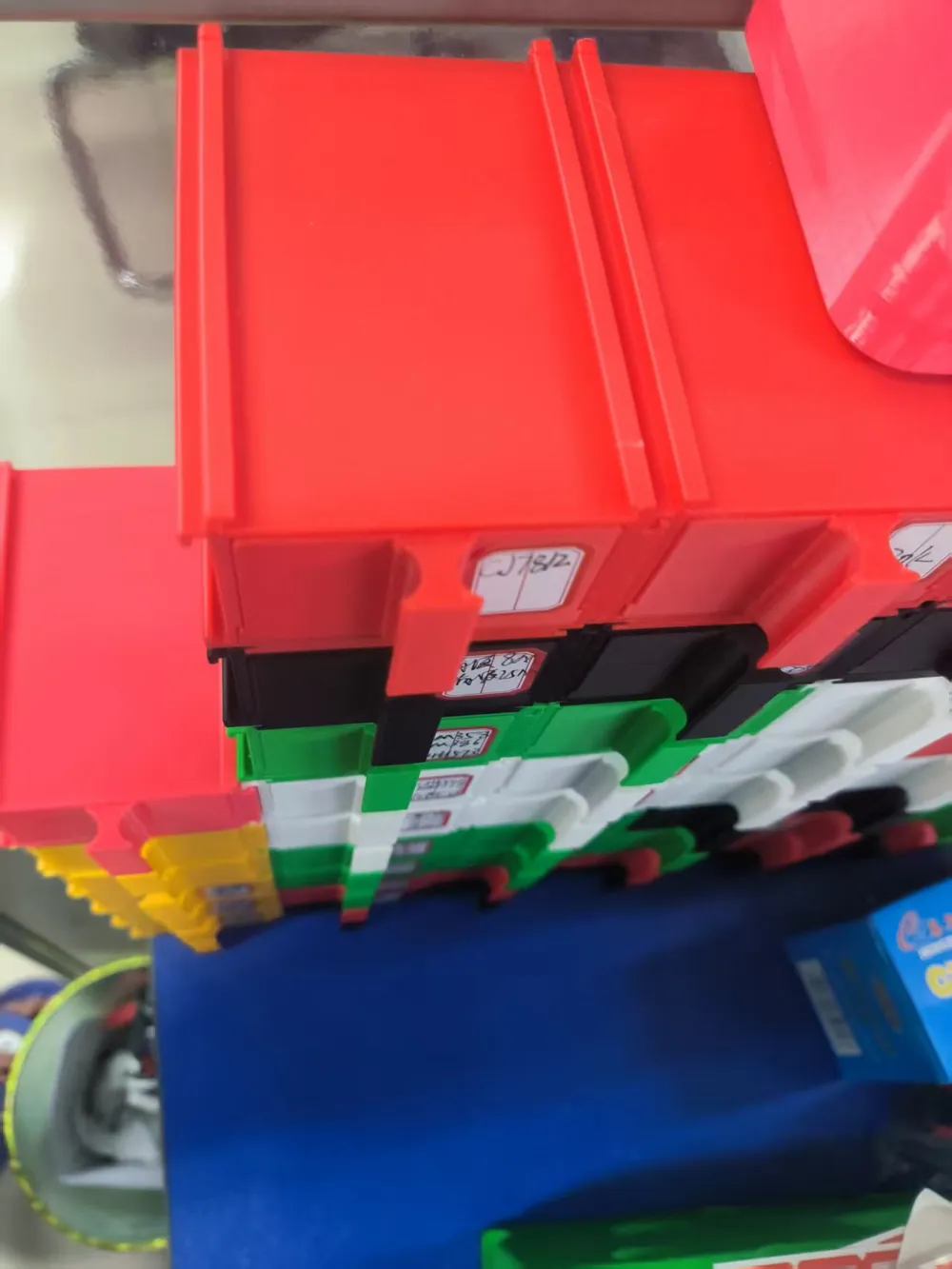 Interlocking Component Storage Drawers by user_743677077 MakerWorld ...