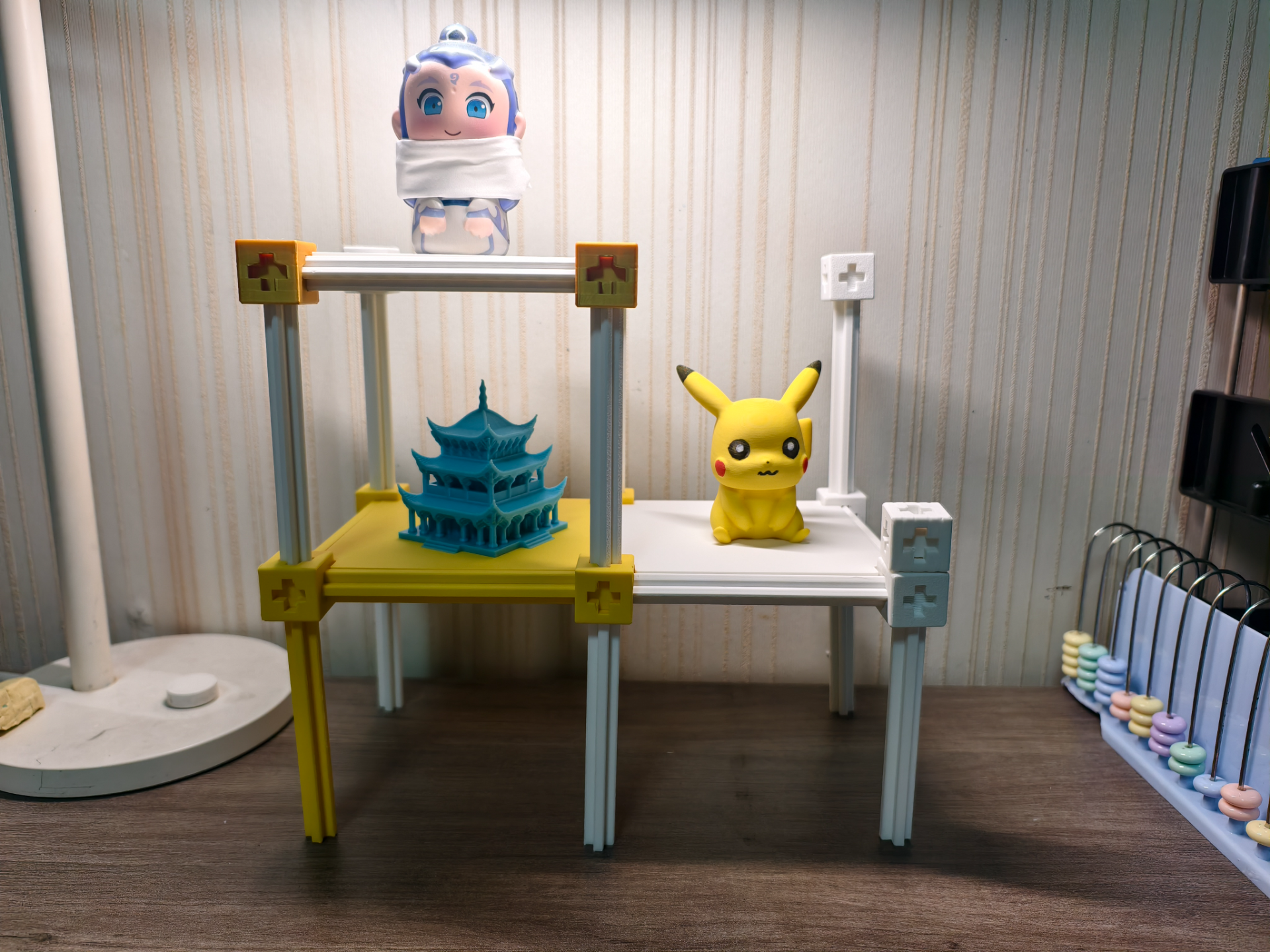 Freely Assemblable Figurine Display Stand by lovetkk MakerWorld ...